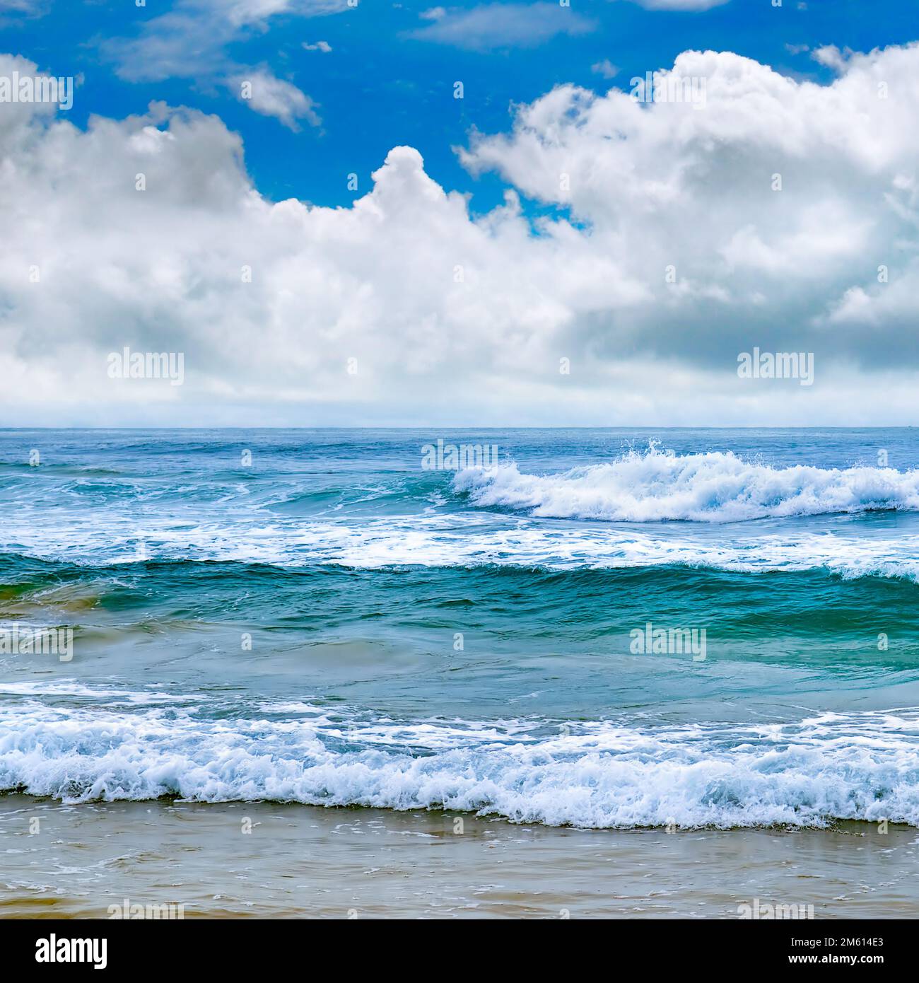 Beautiful tropical sea and blue sky background Stock Photo - Alamy