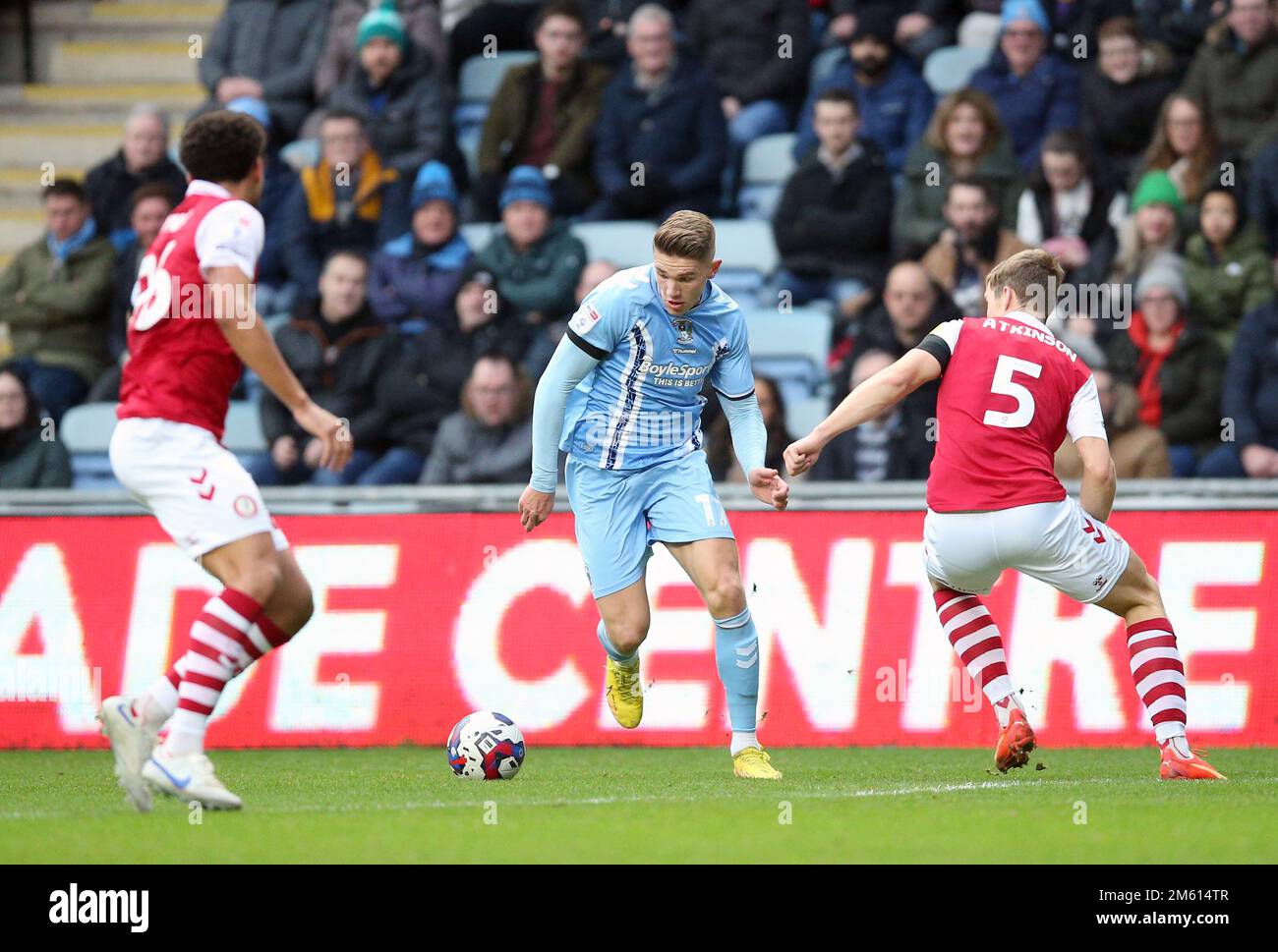 Bristol City's Zak Vyner Coventry City's Viktor Gyokeres and Bristol ...