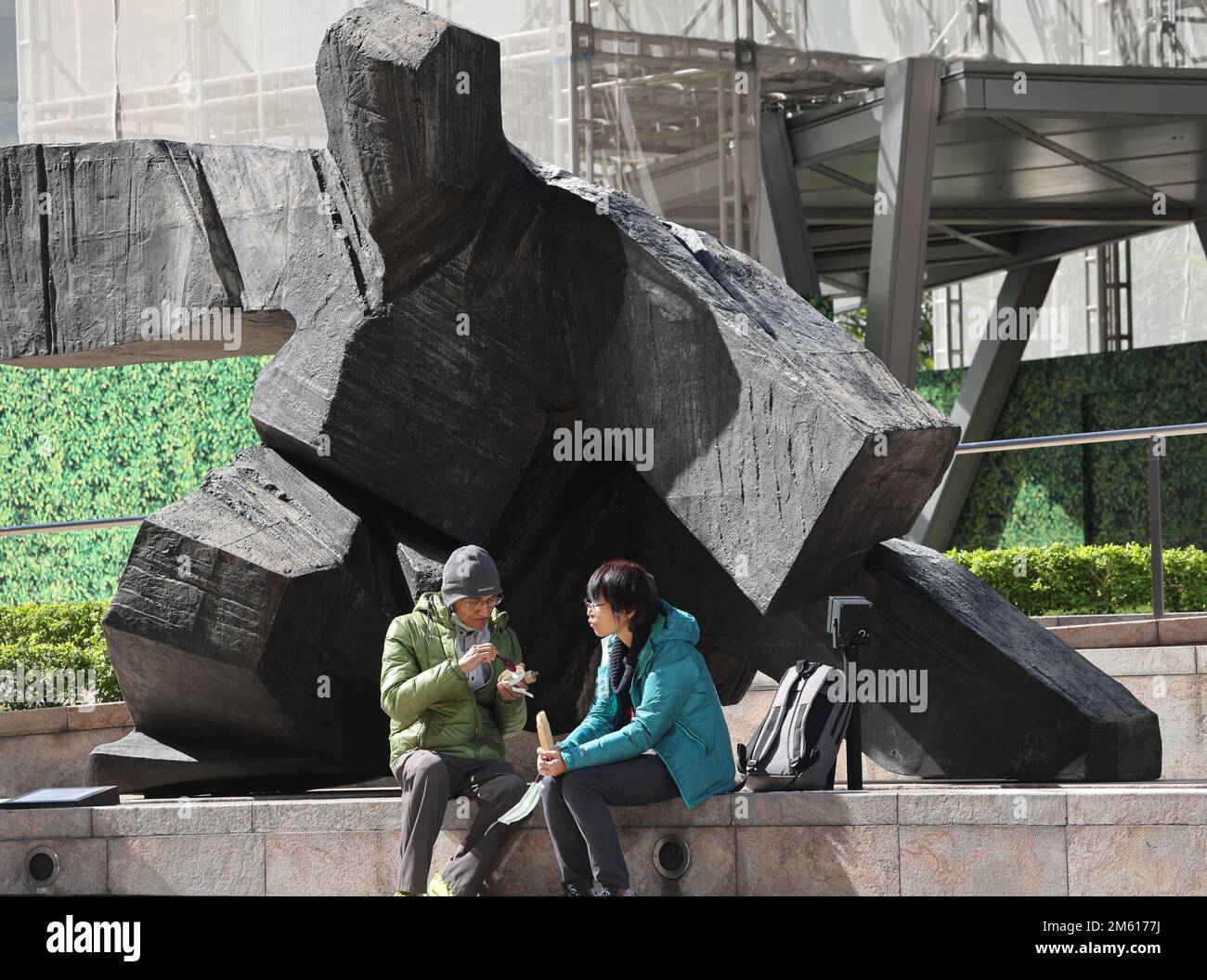 Ju ming sculptor hi-res stock photography and images - Alamy
