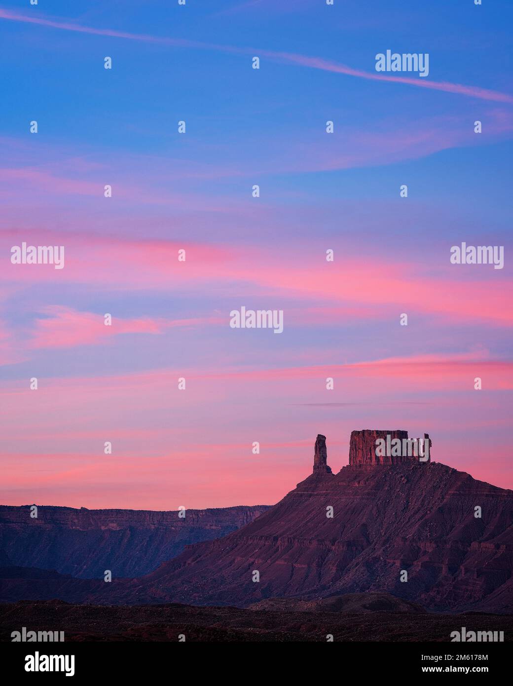 Beautiful dawn in valley hi-res stock photography and images - Alamy