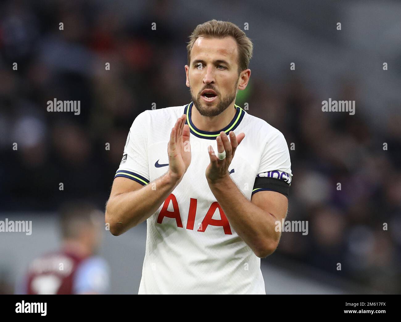 London, UK. 1st Jan, 2023. Harry Kane of Tottenham dejected during the ...