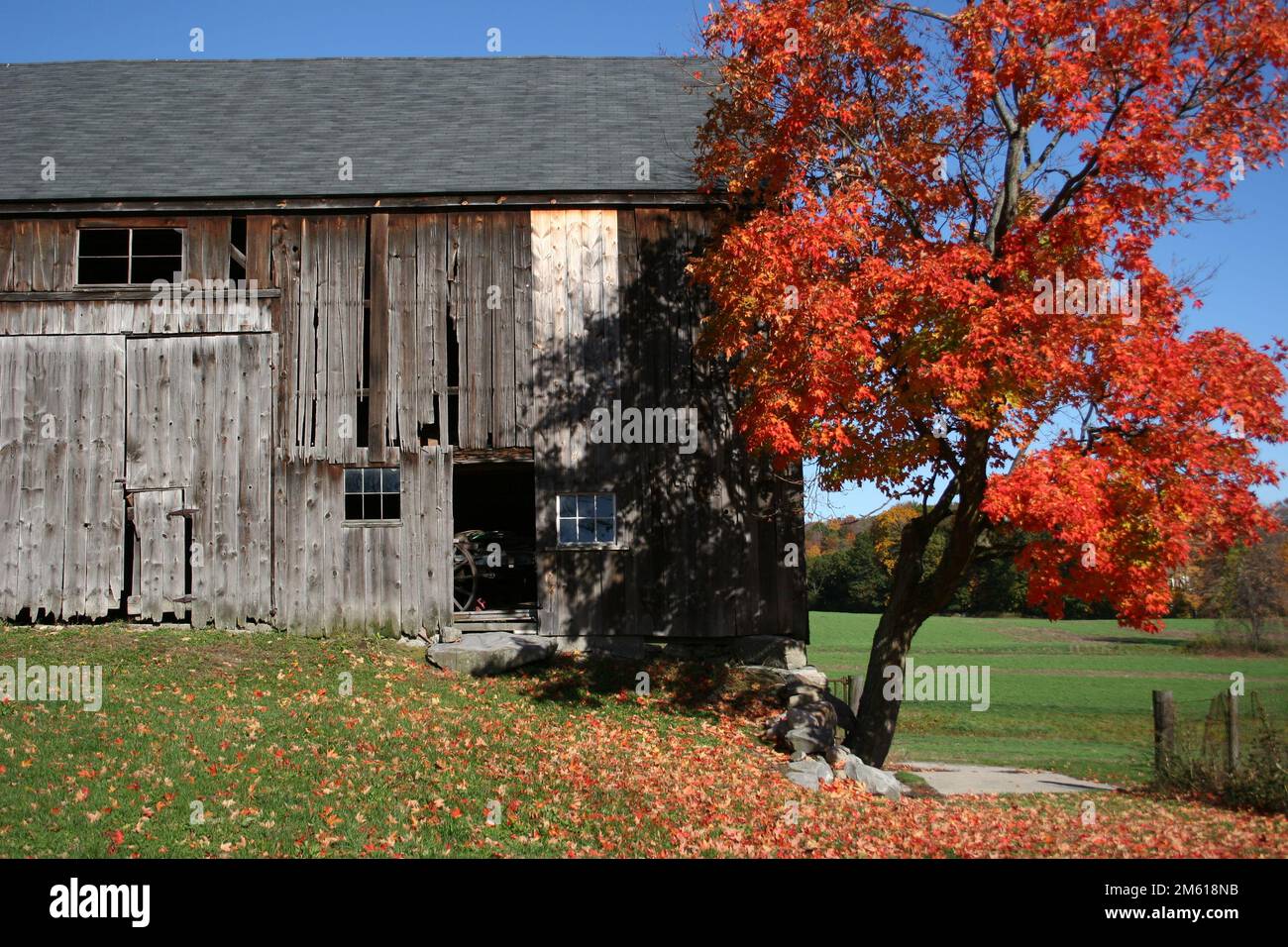 Rustic Barn N. Andover Ma Stock Photo - Alamy