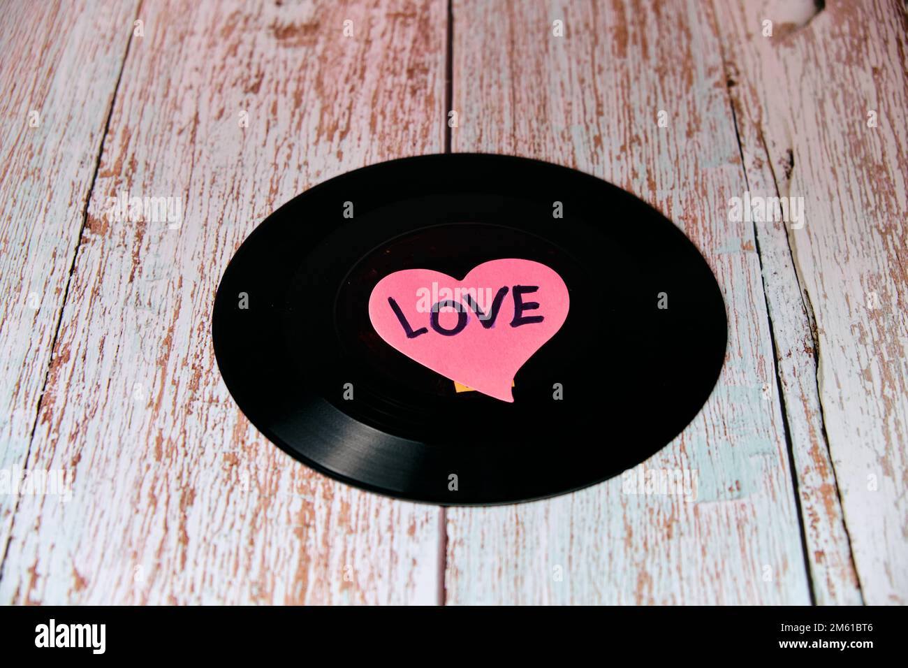 Pink record player hi-res stock photography and images - Alamy