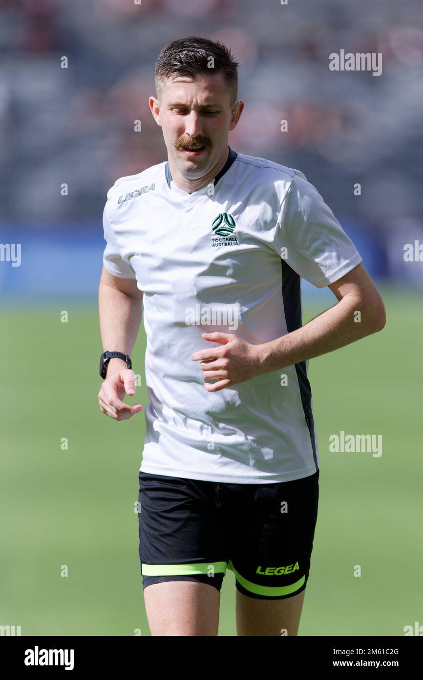 Sydney, Australia. 1st Jan 2023. Referee Lachlan Keevers warms up ...