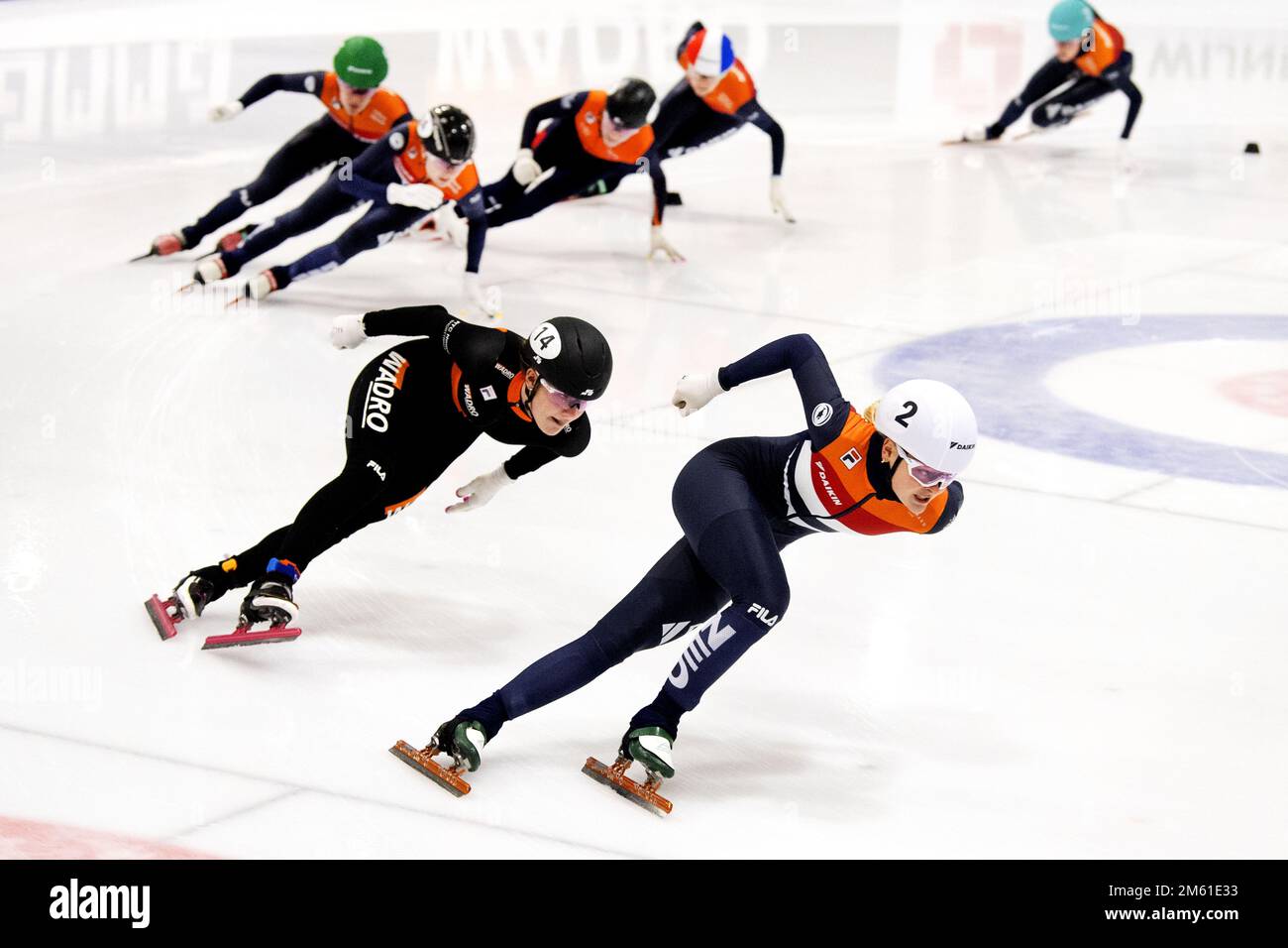 LEEUWARDEN - Xandra Velzeboer , Angel Daleman in the 1500m final of the ...