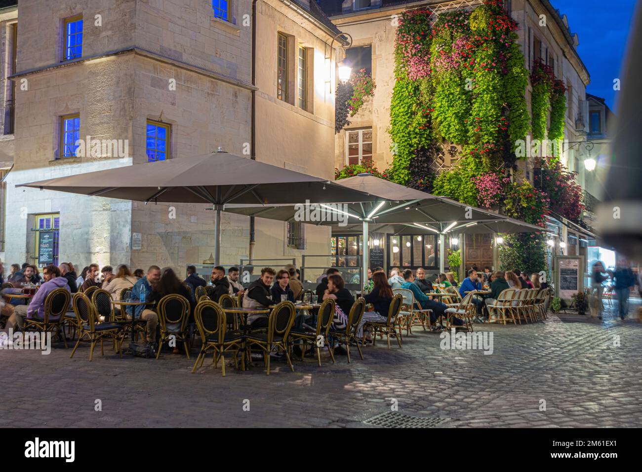 Cafe places hi-res stock photography and images - Alamy