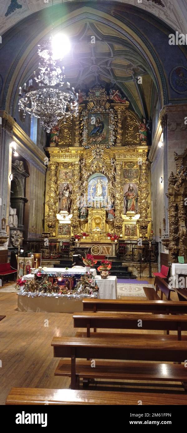 La iglesia de San Julián y Santa Basilisa es una iglesia de origen ...
