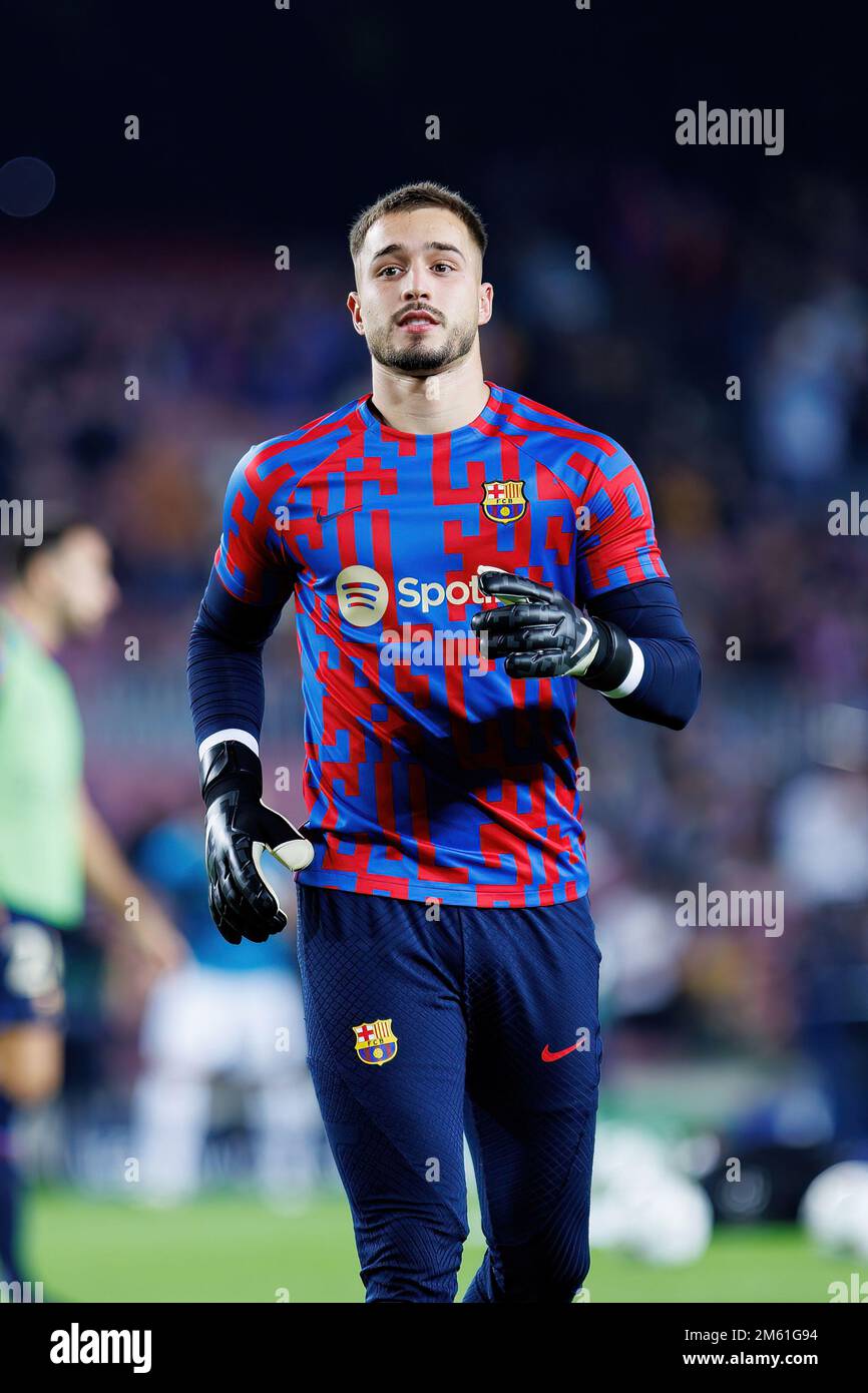 BARCELONA - OCT 13: Arnau Tenas in action during the Champions League ...