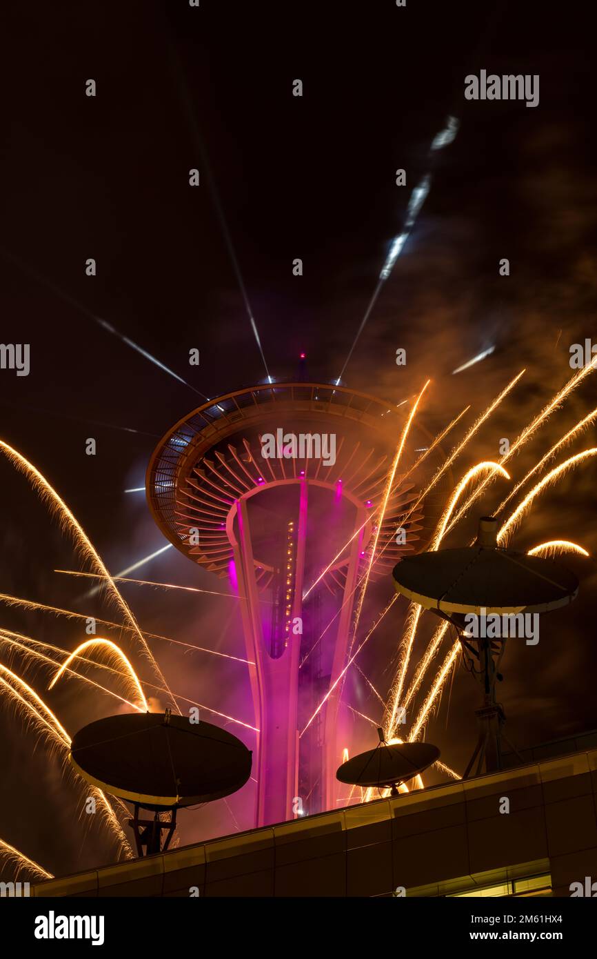 Seattle, USA. 1st Jan, 2023. Just after midnight the sky illuminated ...