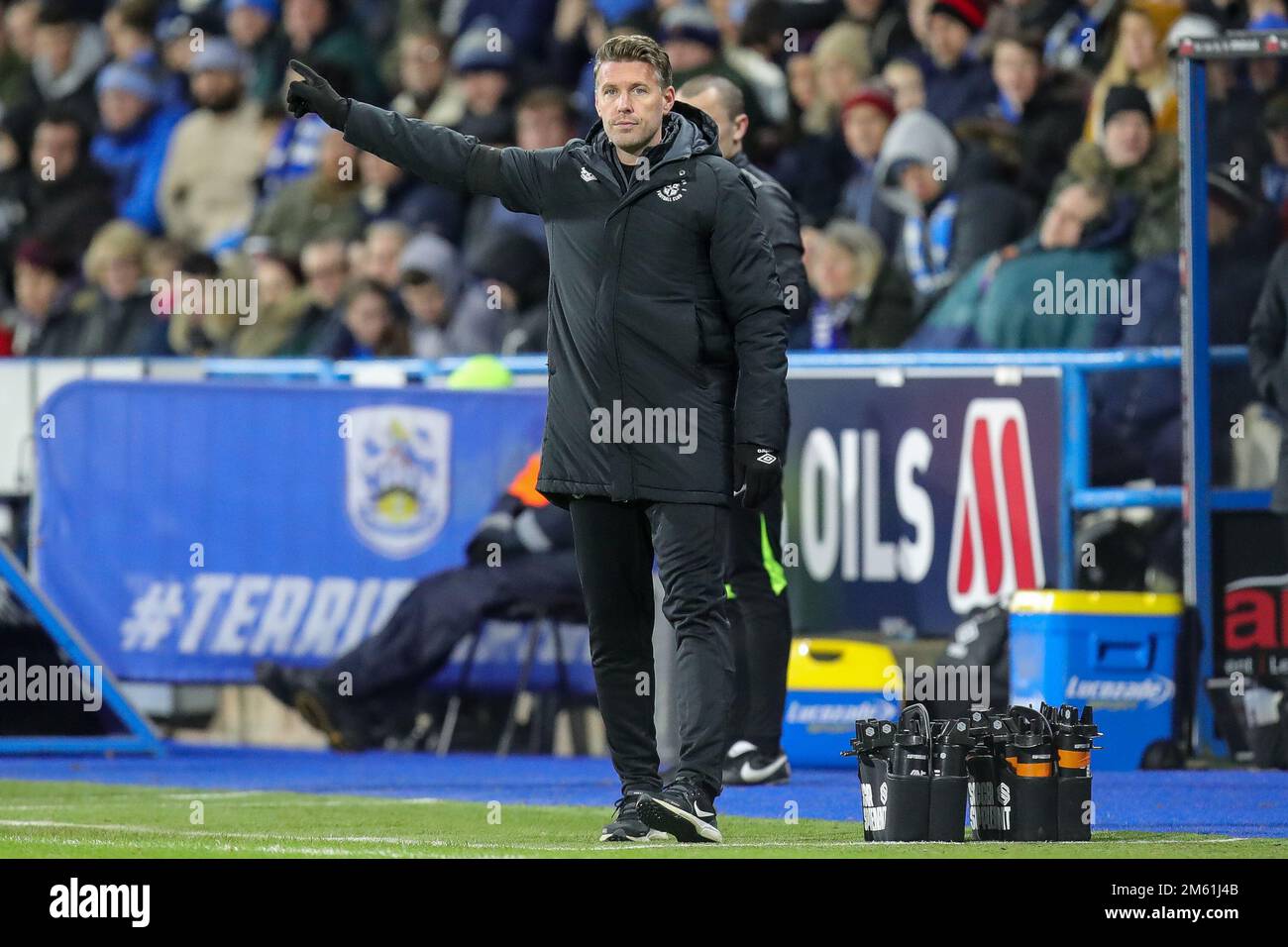 Rob Edwards manager of Luton Town gestures during the Sky Bet ...