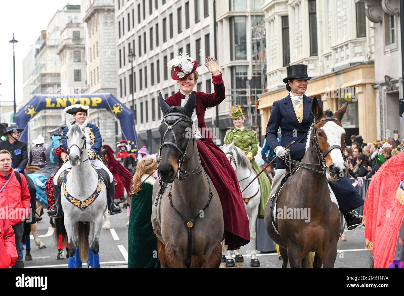 London's annual New Year parade featuring hundreds of floats on January ...