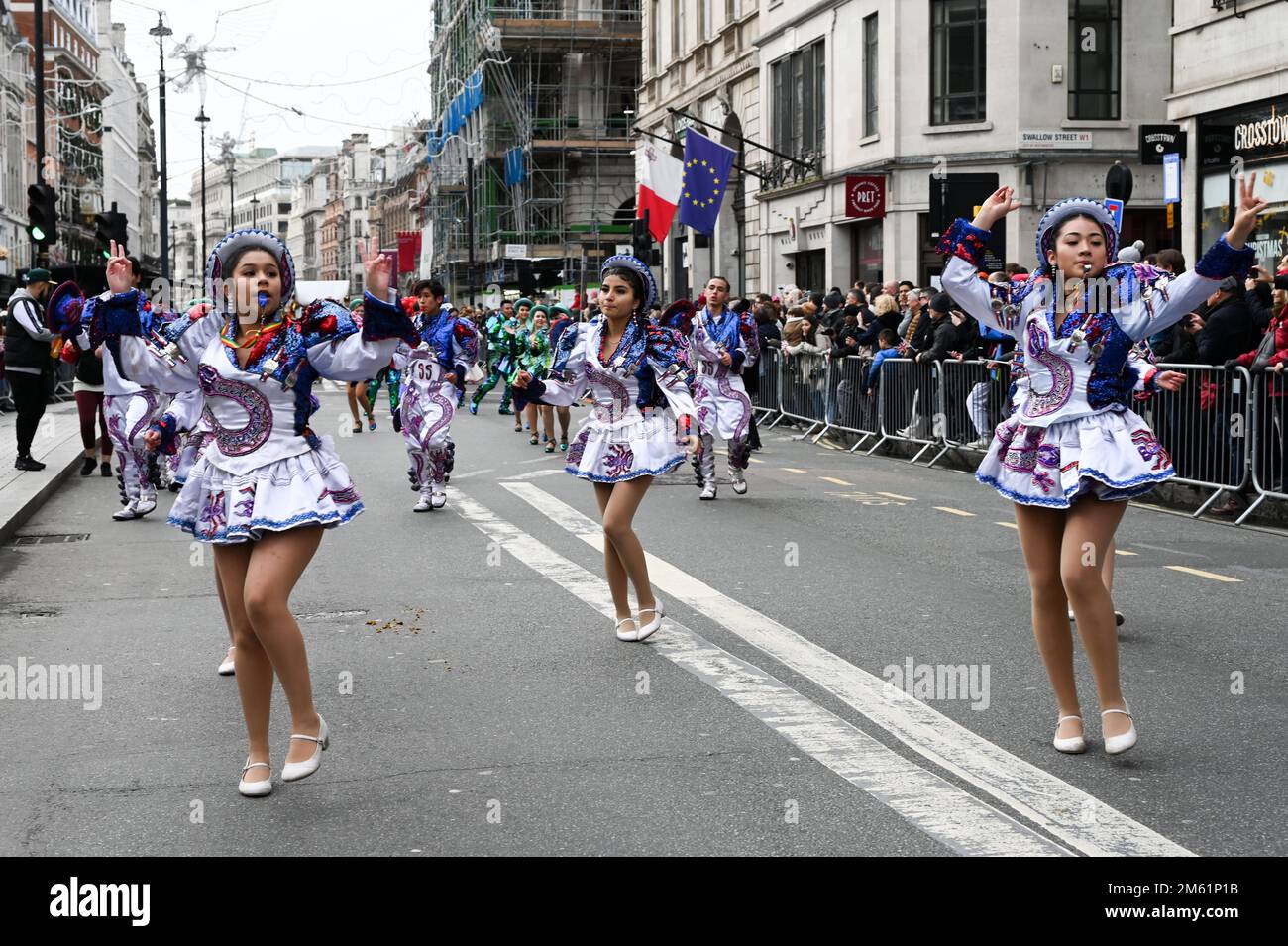 London's annual New Year parade featuring hundreds of floats on January ...