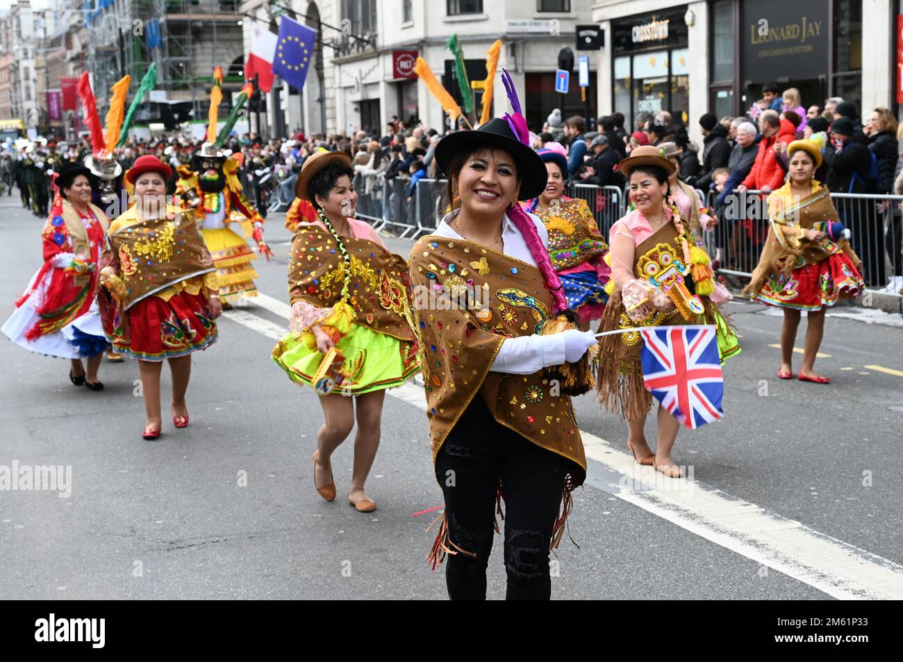 London's annual New Year parade featuring hundreds of floats on January ...