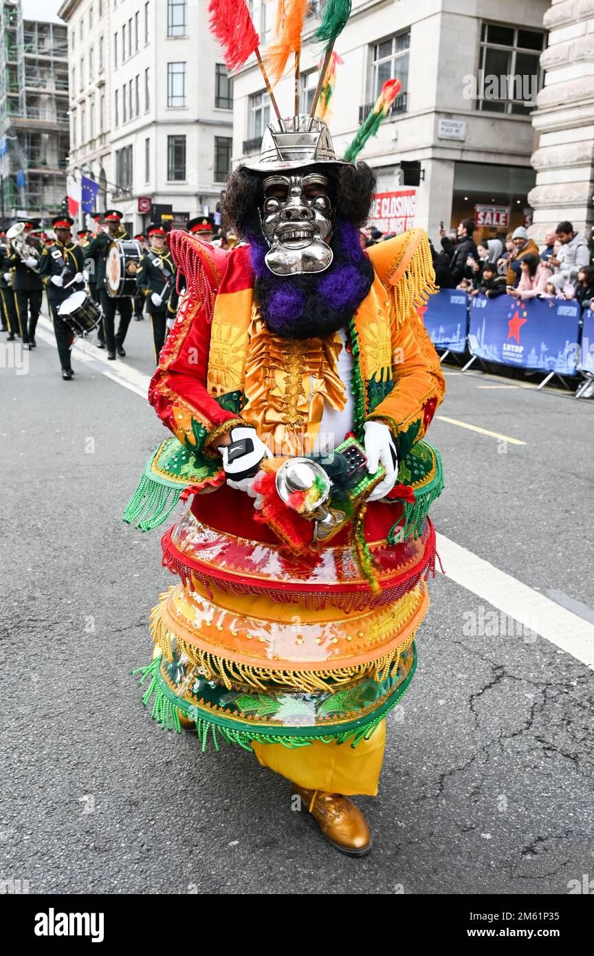 London's annual New Year parade featuring hundreds of floats on January ...