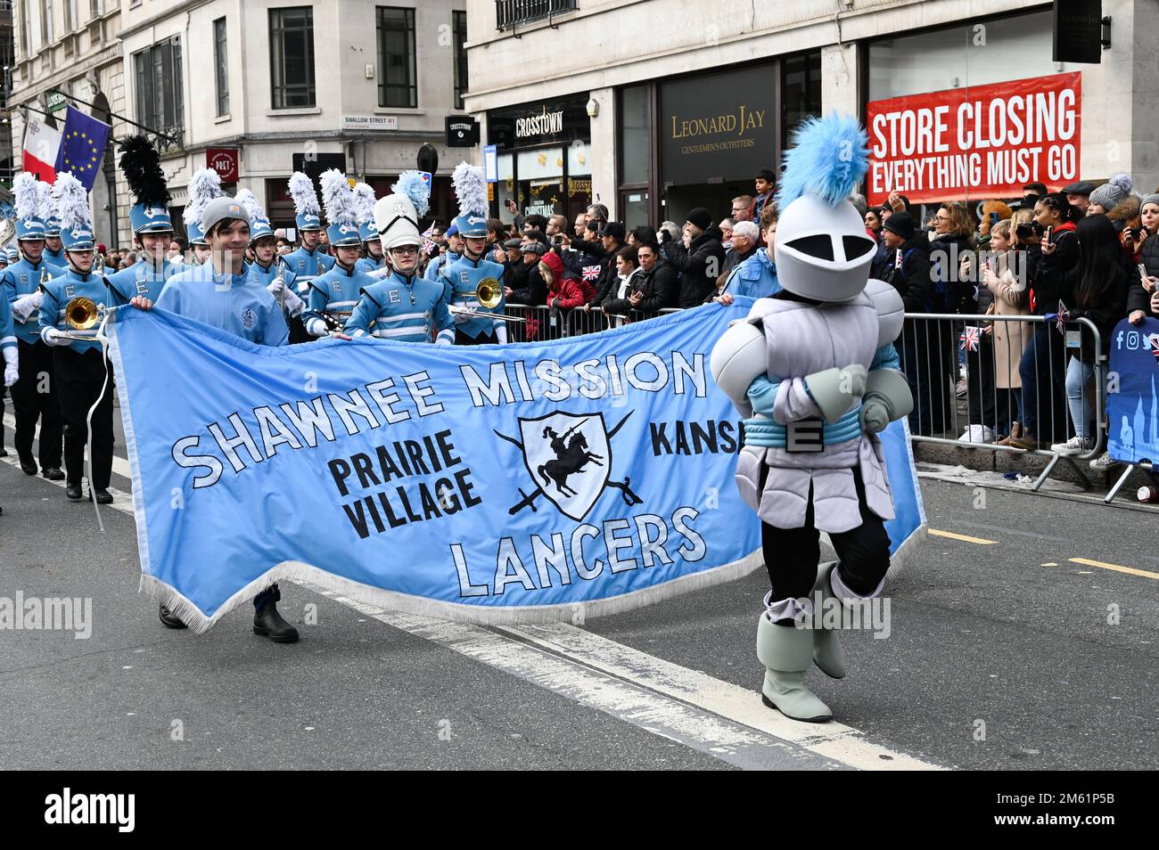 London's annual New Year parade featuring hundreds of floats on January ...