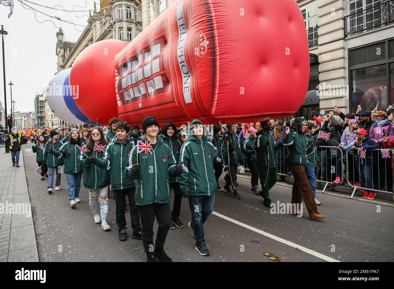 London's annual New Year parade featuring hundreds of floats on January ...