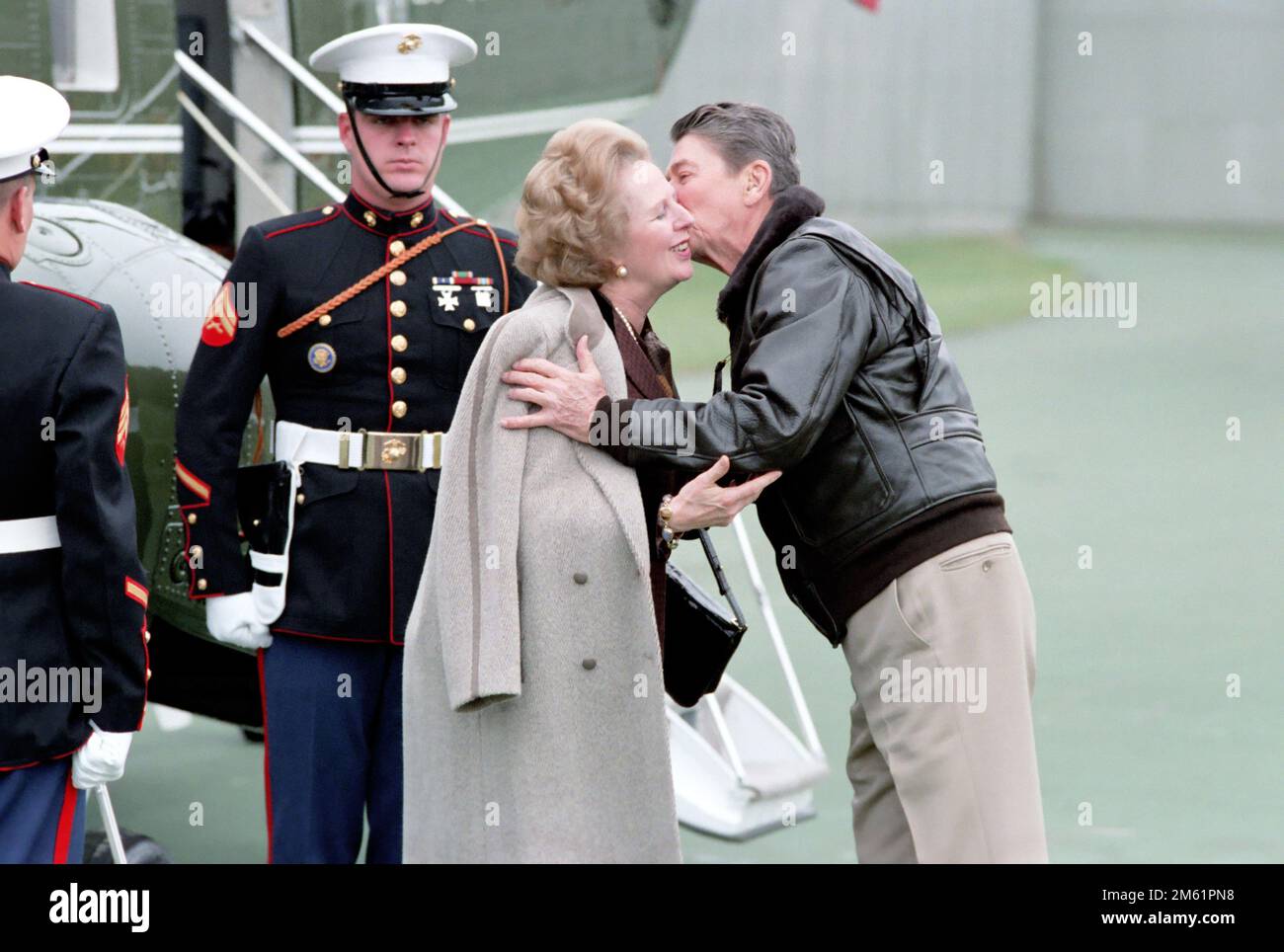 11/15/1986 President Reagan welcomes Prime Minister of the United ...