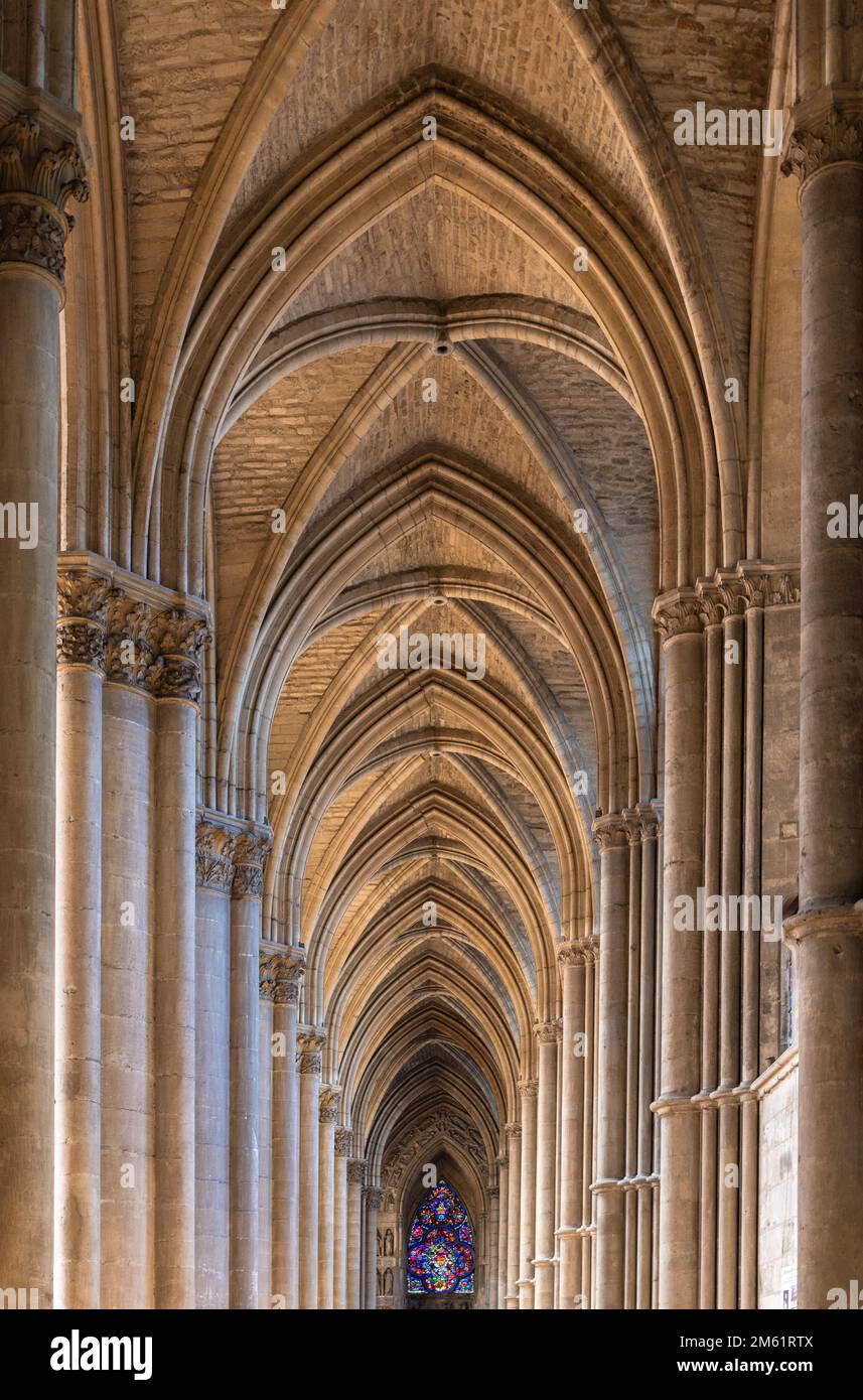 Archway in the gothic cathedral of Reims, France Stock Photo - Alamy
