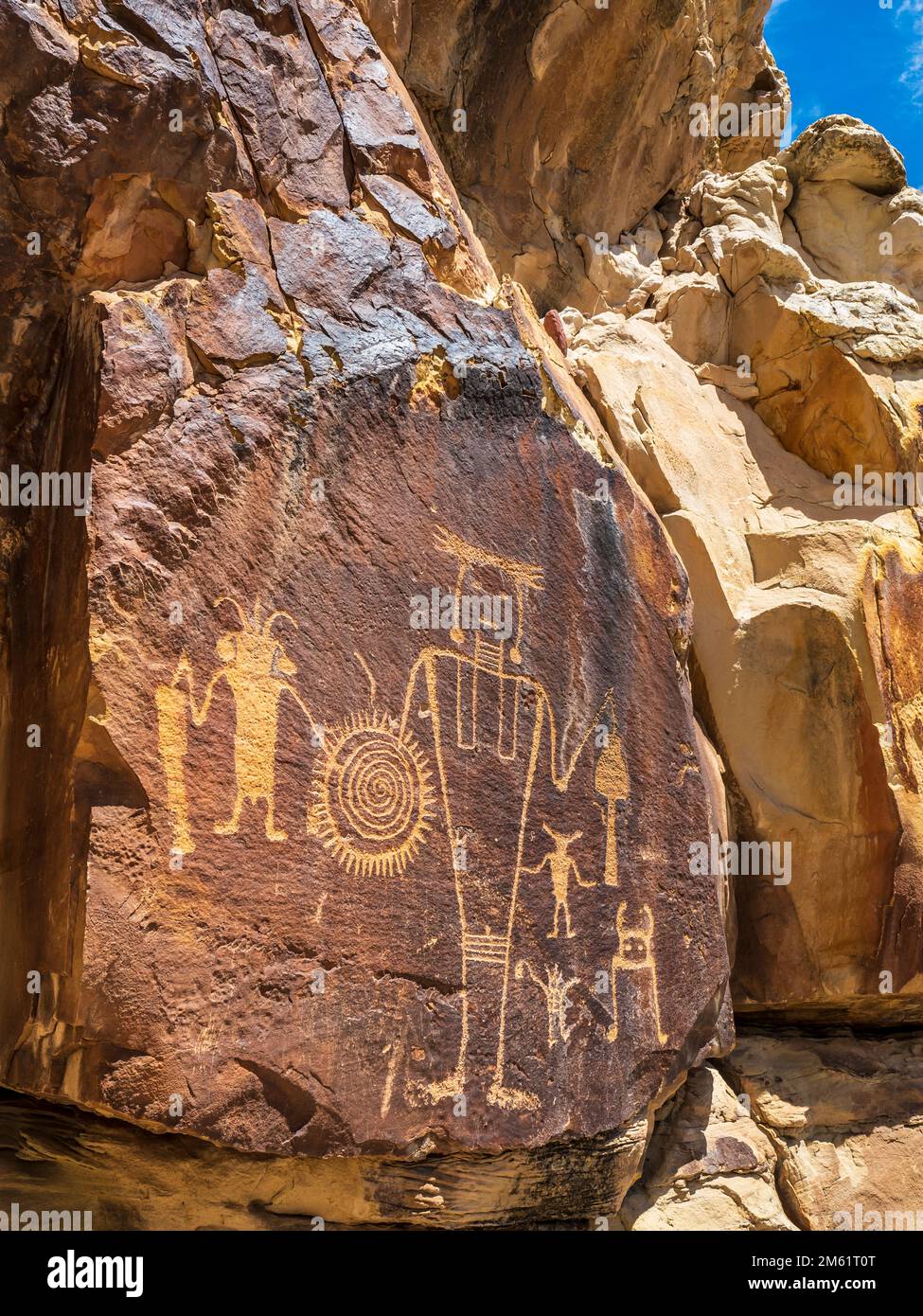 Fremont Indian petroglyphs, Island Park Road, McKee Spring, Dinosaur ...