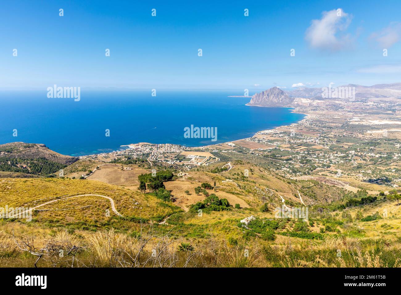 Il monte cofano hi-res stock photography and images - Alamy