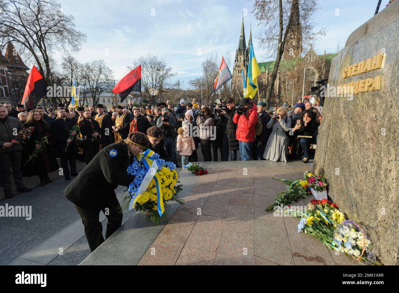 Lviv, Ukraine. 01st Jan, 2023. People lay flowers at the monument to ...