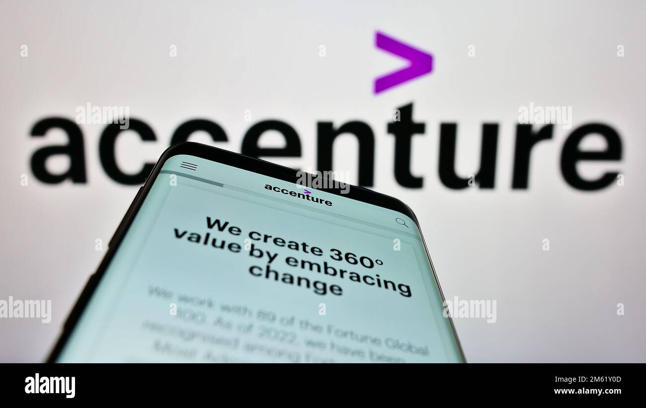 Accenture logo hi-res stock photography and images - Alamy