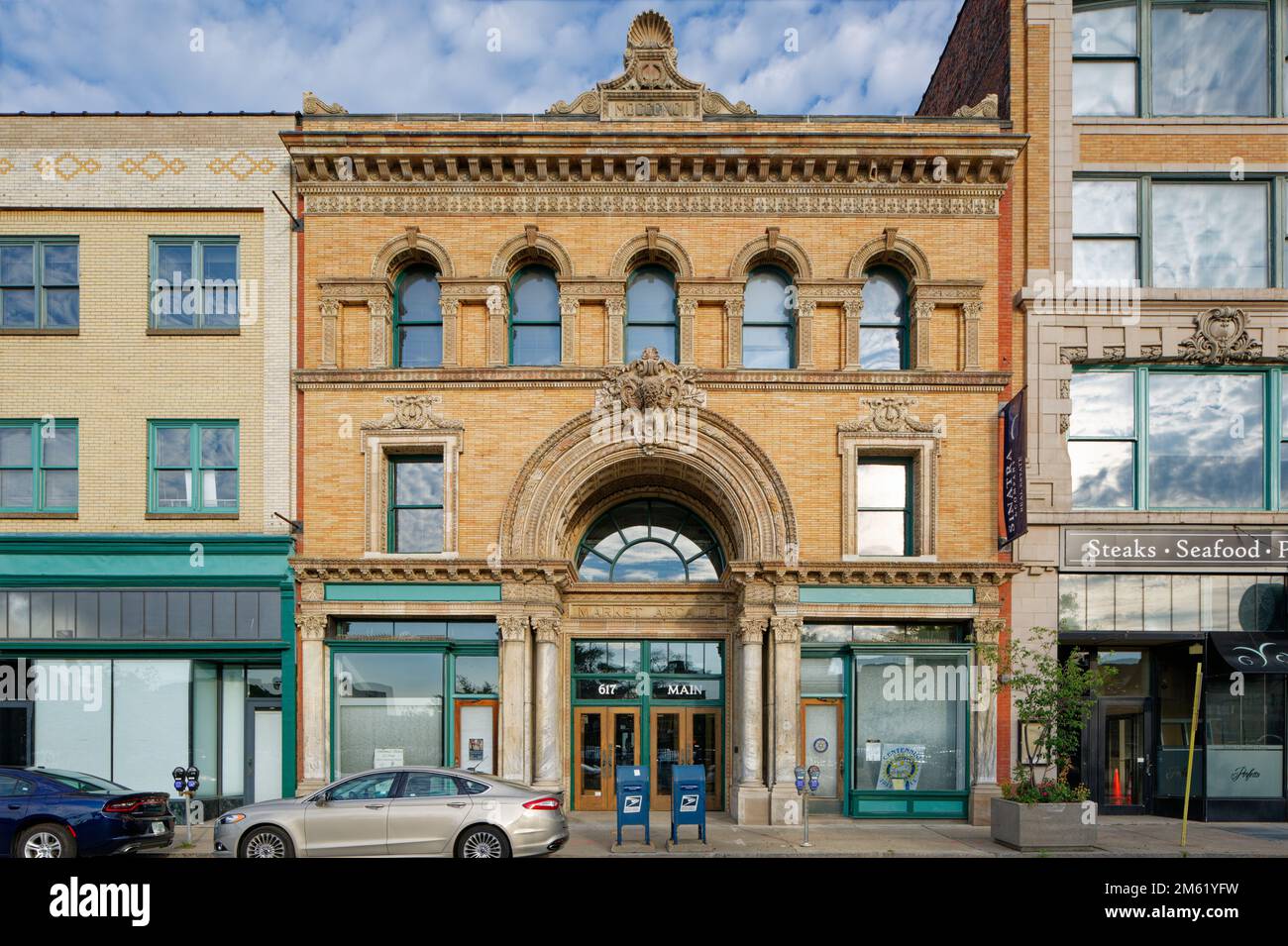 Market Arcade is named for the long-defunct public market (now parking ...