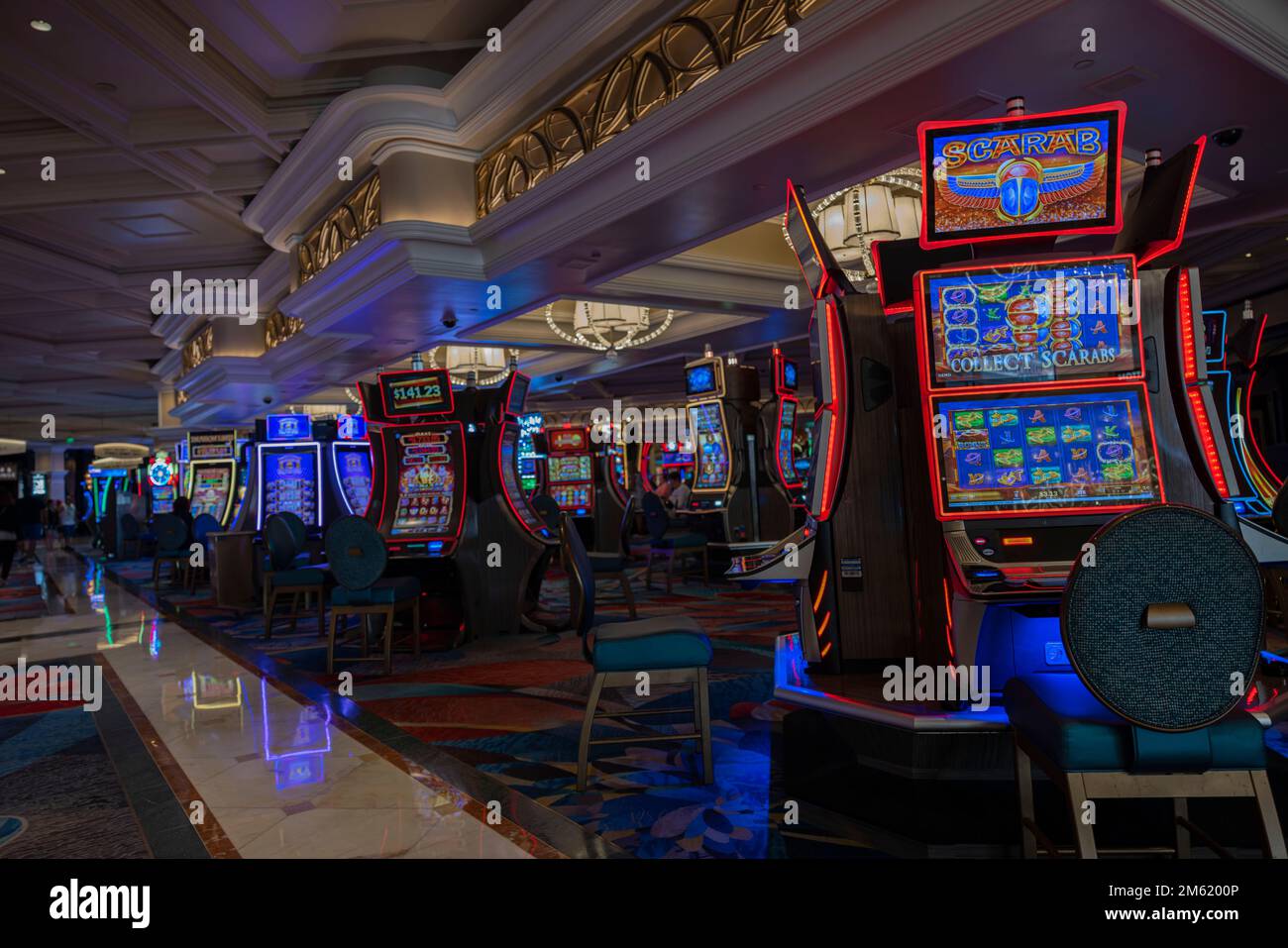 Croupier las vegas hi-res stock photography and images - Alamy