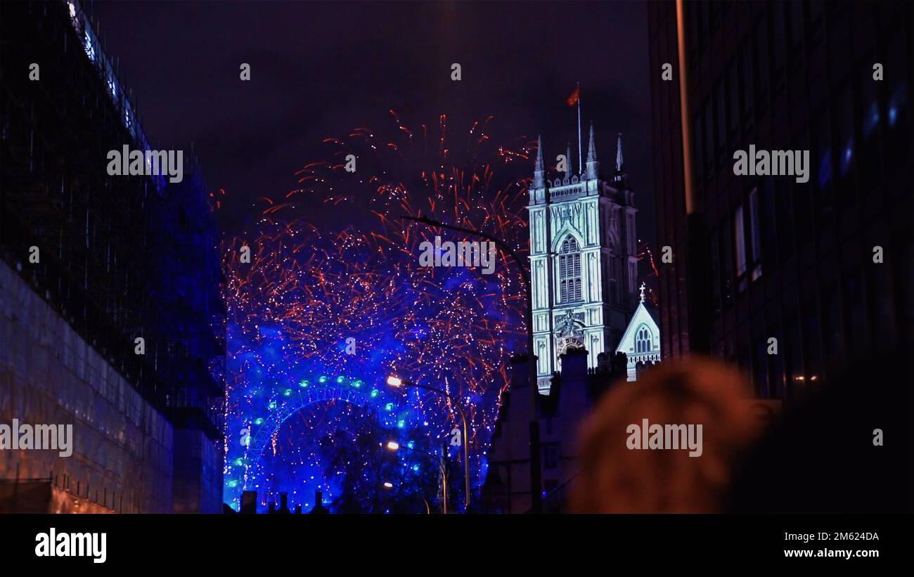 Annual london eye fireworks hi-res stock photography and images - Alamy