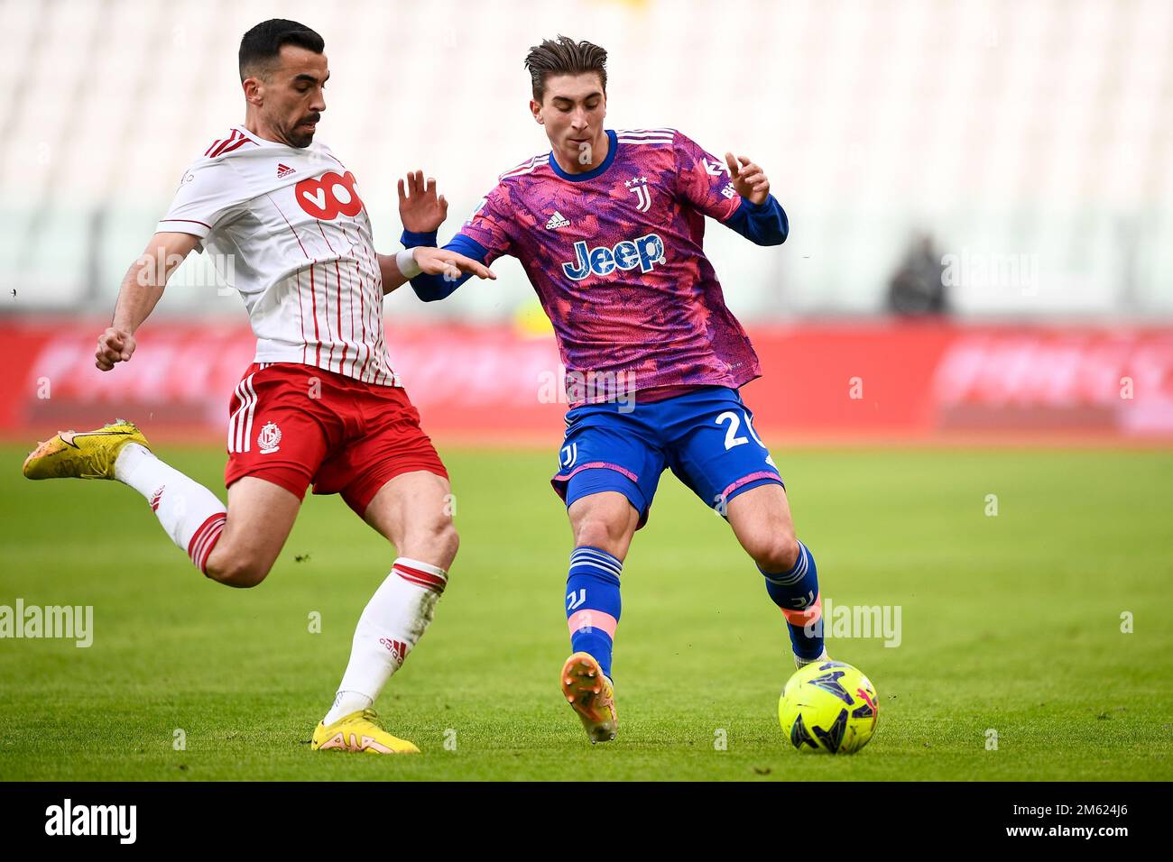 Noe dussenne standard hi-res stock photography and images - Alamy