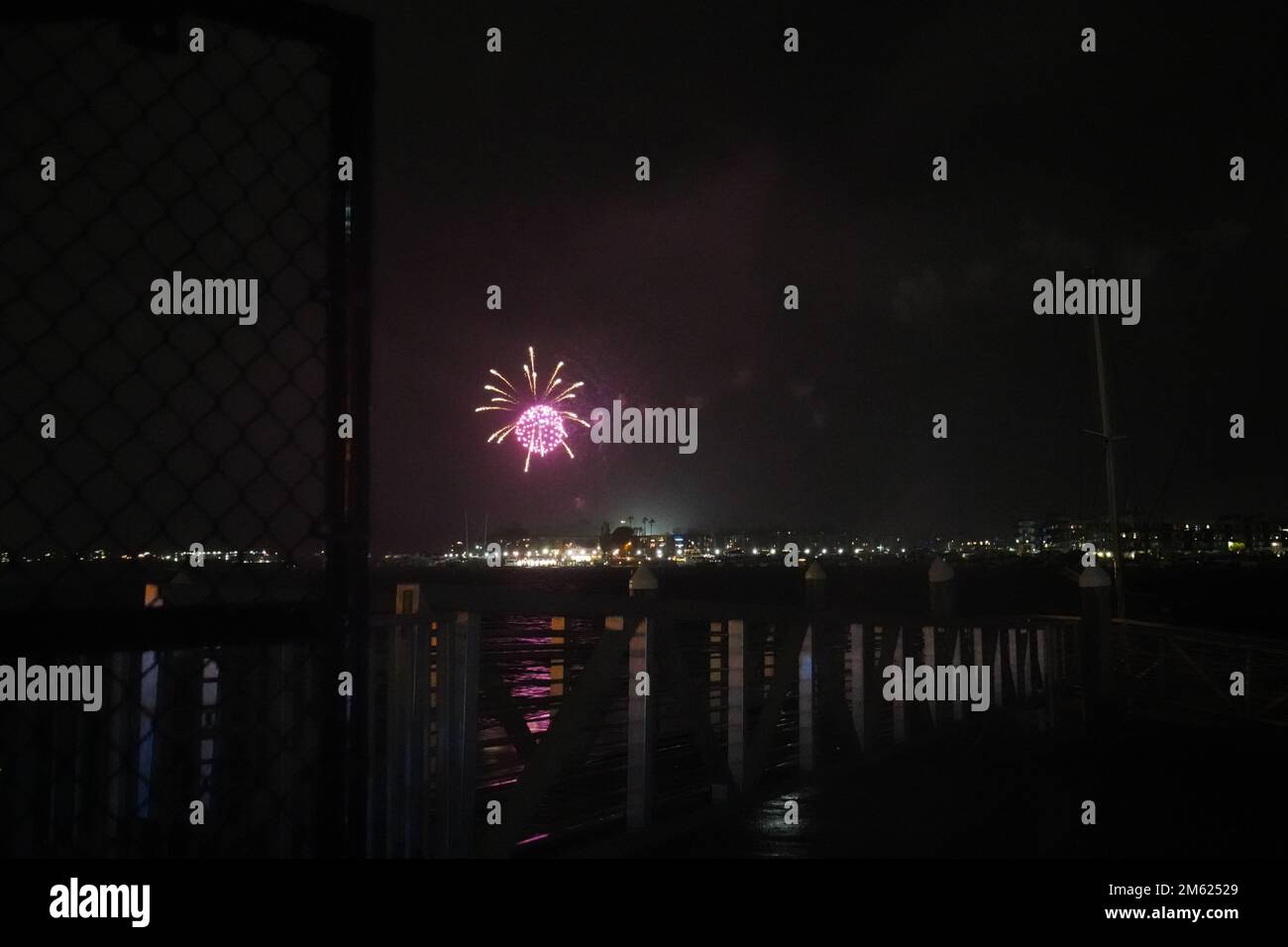 Los Angeles, United States. 31st Dec, 2022. Firework light up Los ...