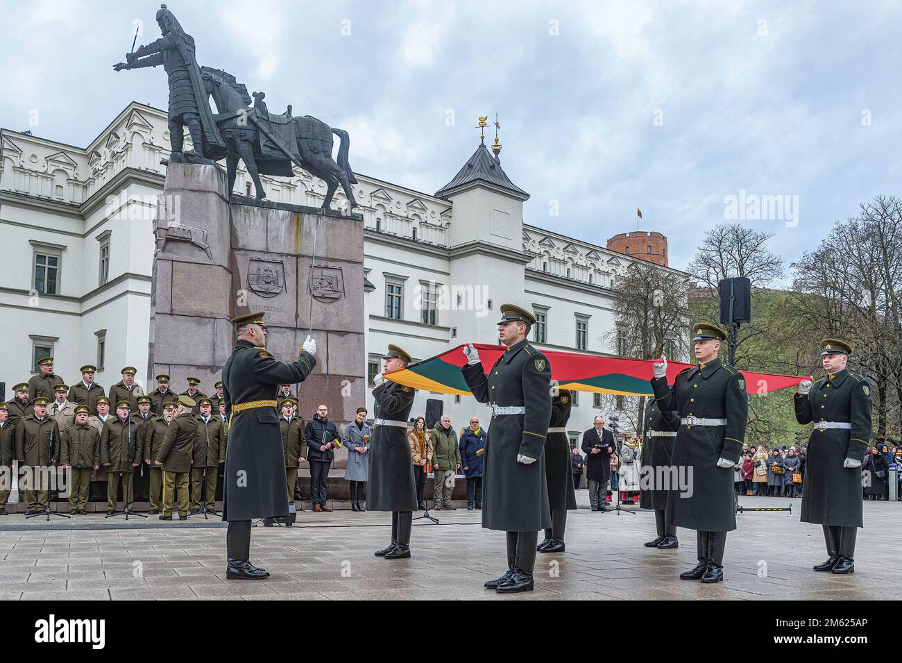 Vilnius, Lithuania. 01st Jan, 2023. Lithuanian servicemen carry the ...