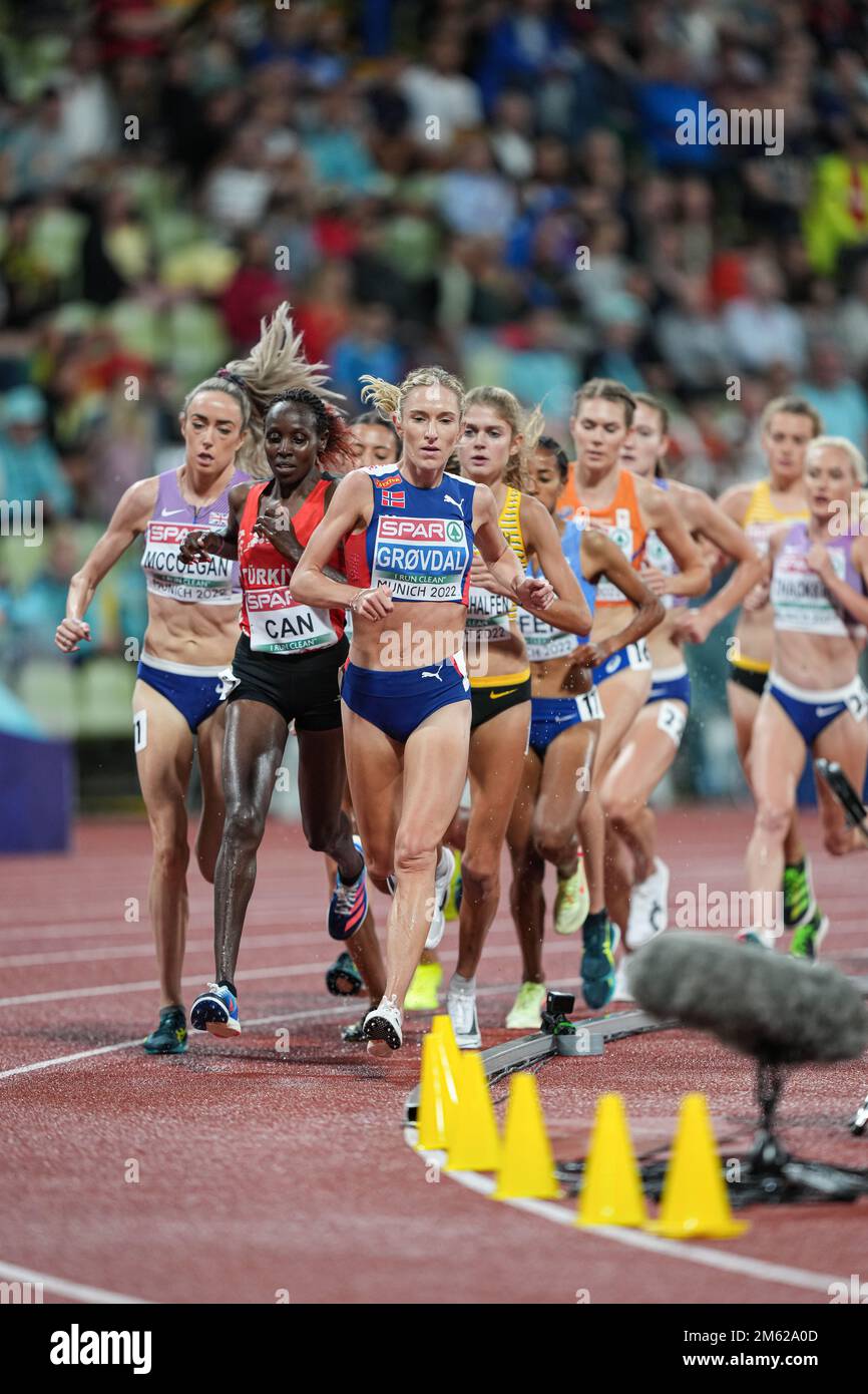 Karoline Bjerkeli Grøvdal participating in the 5000 meters at the ...
