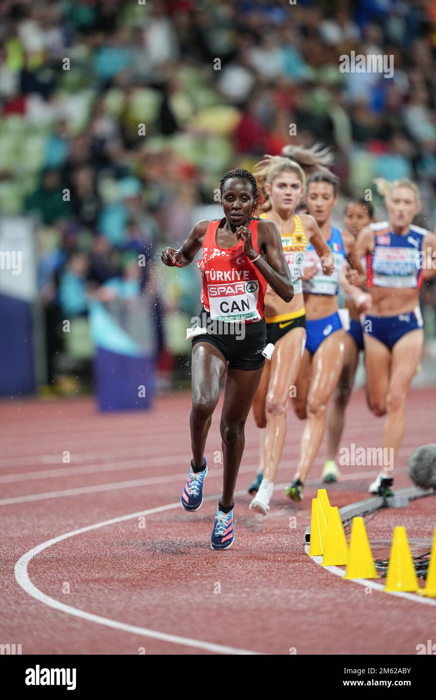 Yasemin Can participating in the 5000 meters at the European Athletics ...