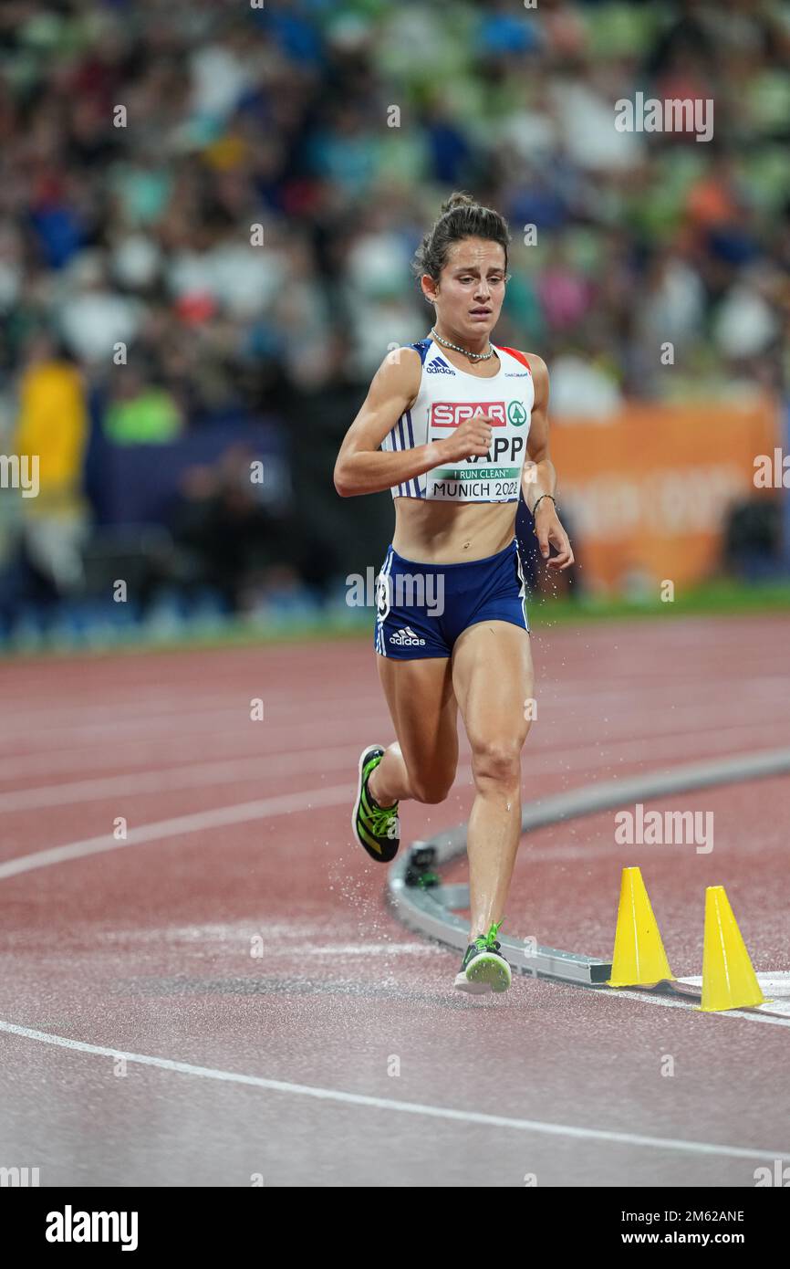 Manon Trapp participating in the 5000 meters at the European Athletics ...