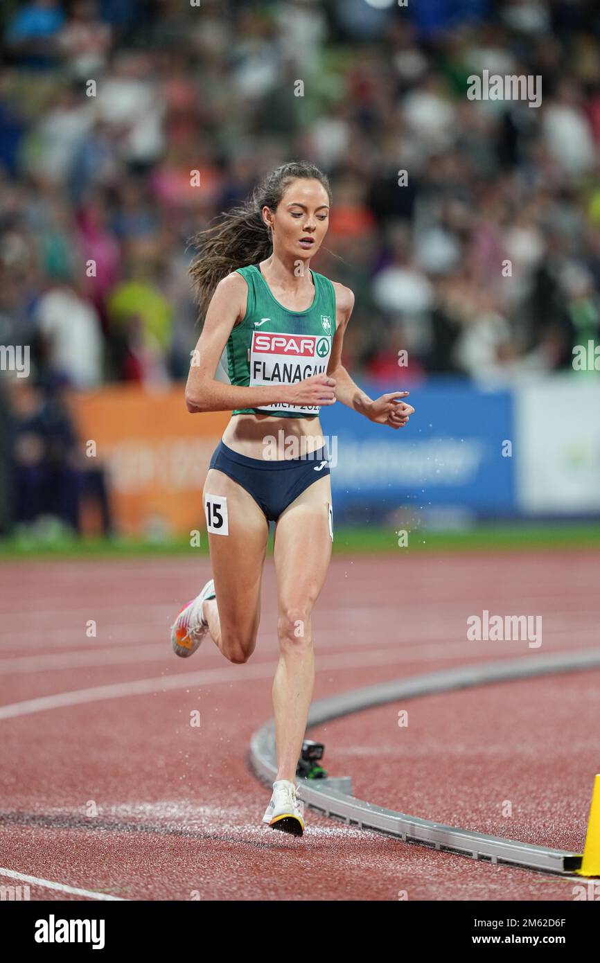 Eilish Flanagan participating in the 5000 meters at the European ...