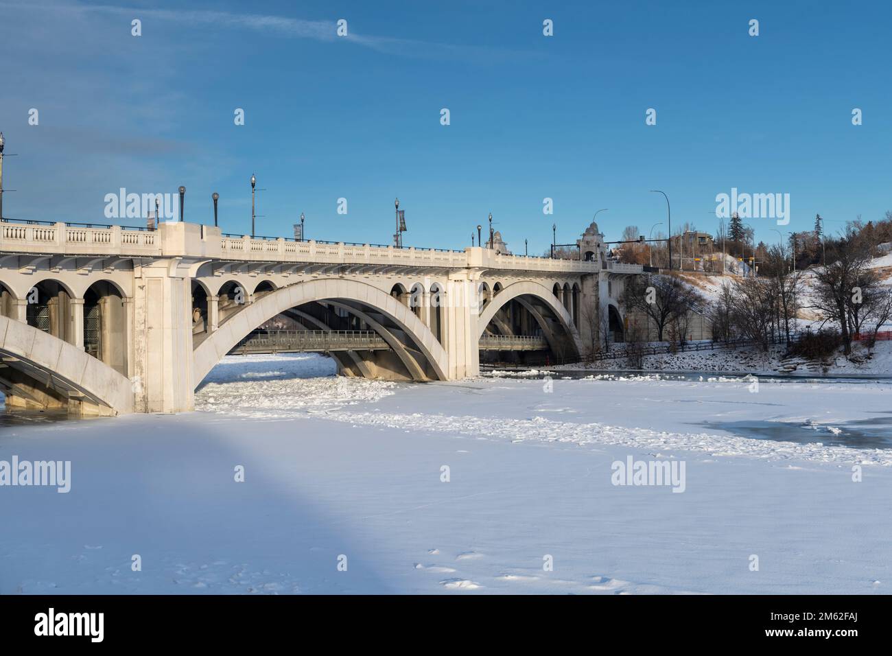 Centre Street Bridge with frozen Bow River, temperature -38C, Calgary ...