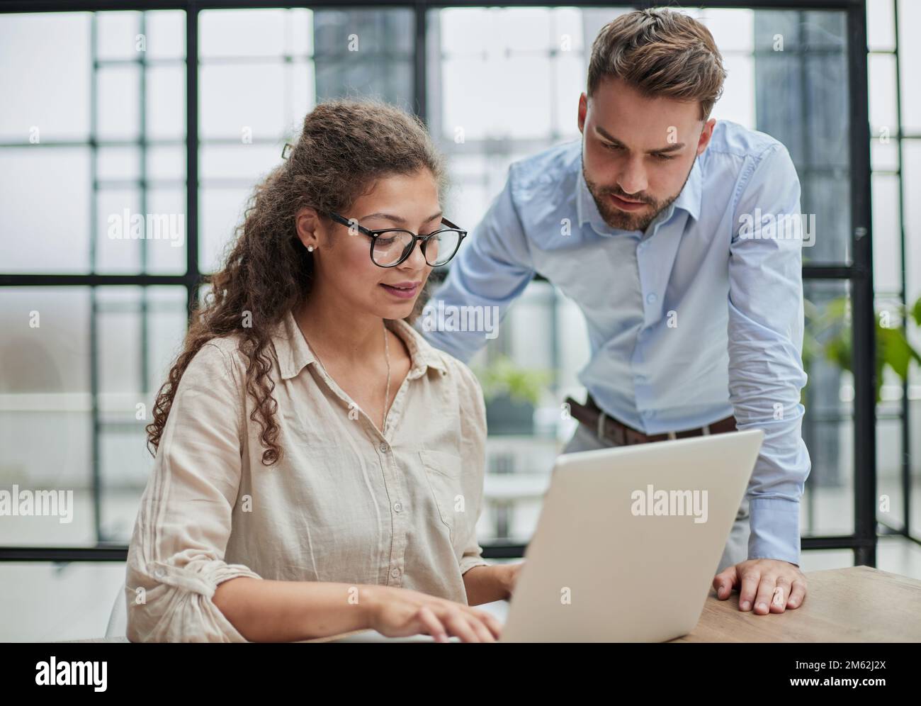 Secretary and boss in office hi-res stock photography and images - Alamy