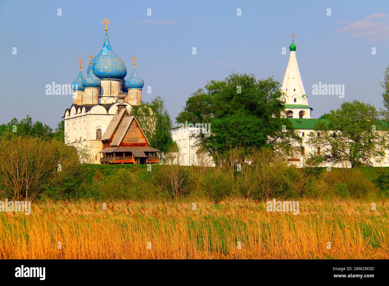 Suzdal village in Golden Ring of Russia, idyllic landscape Stock Photo ...