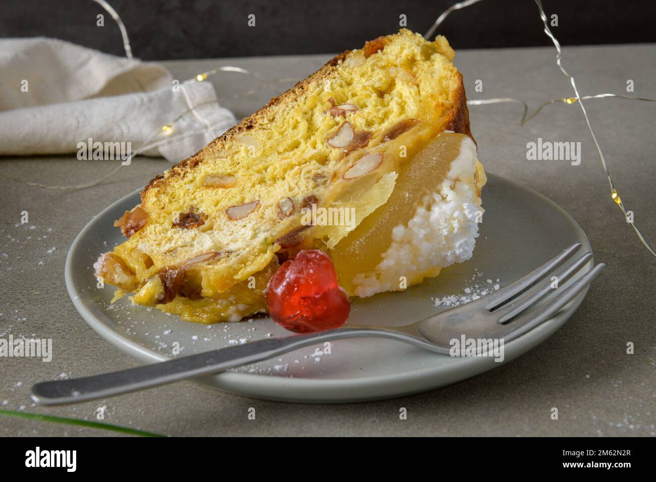King cake vintage hi-res stock photography and images - Alamy
