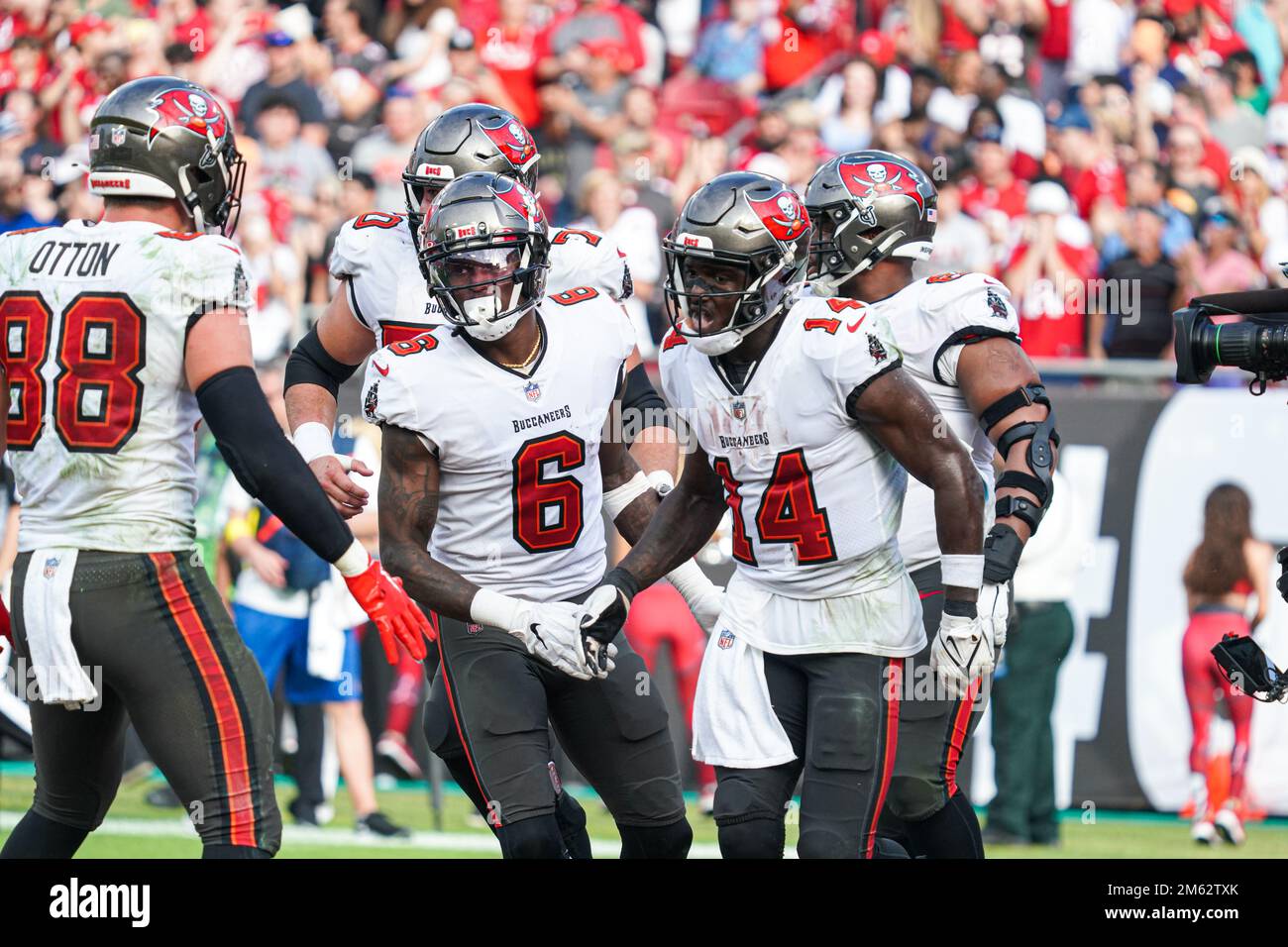 Tampa Bay, Florida, USA, January 1, 2023, Tampa Bay Buccaneers players ...