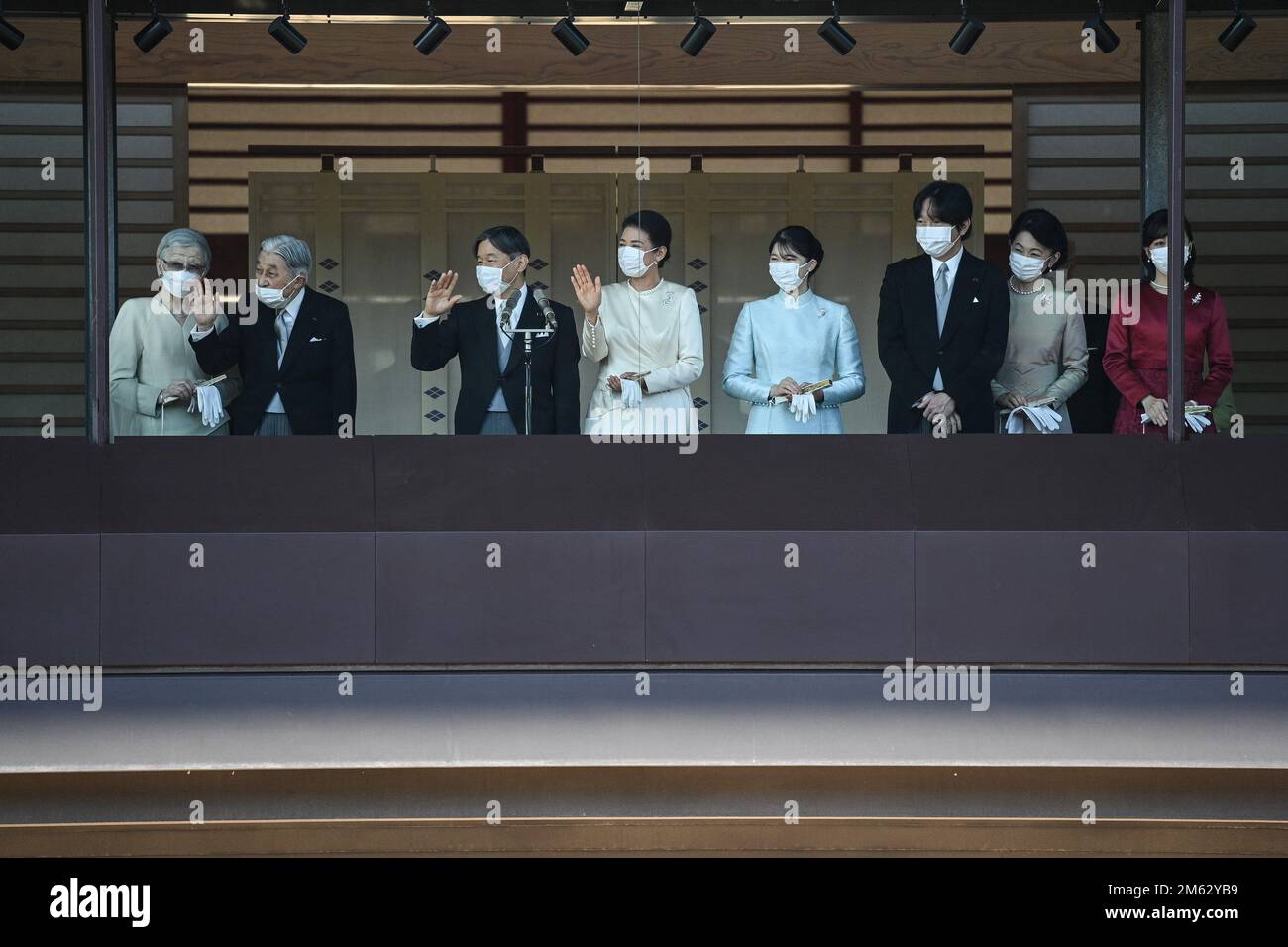 Tokyo, Japan. 2nd Jan, 2023. (L to R) Former Japanese emperor Akihito ...