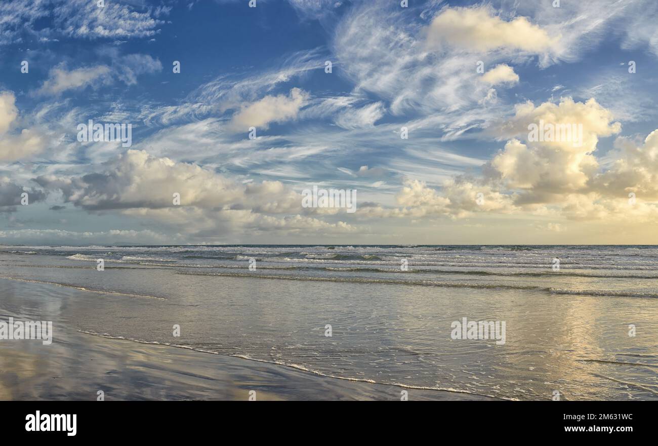 Torrey Pines Beach - San Diego, California, USA. The beautiful Torrey ...