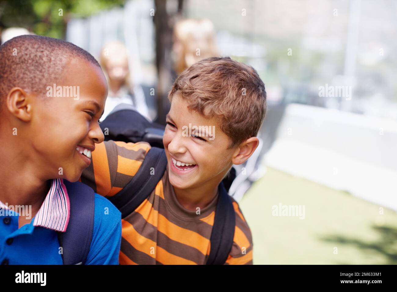 Best friend smiling at each other hi-res stock photography and images ...