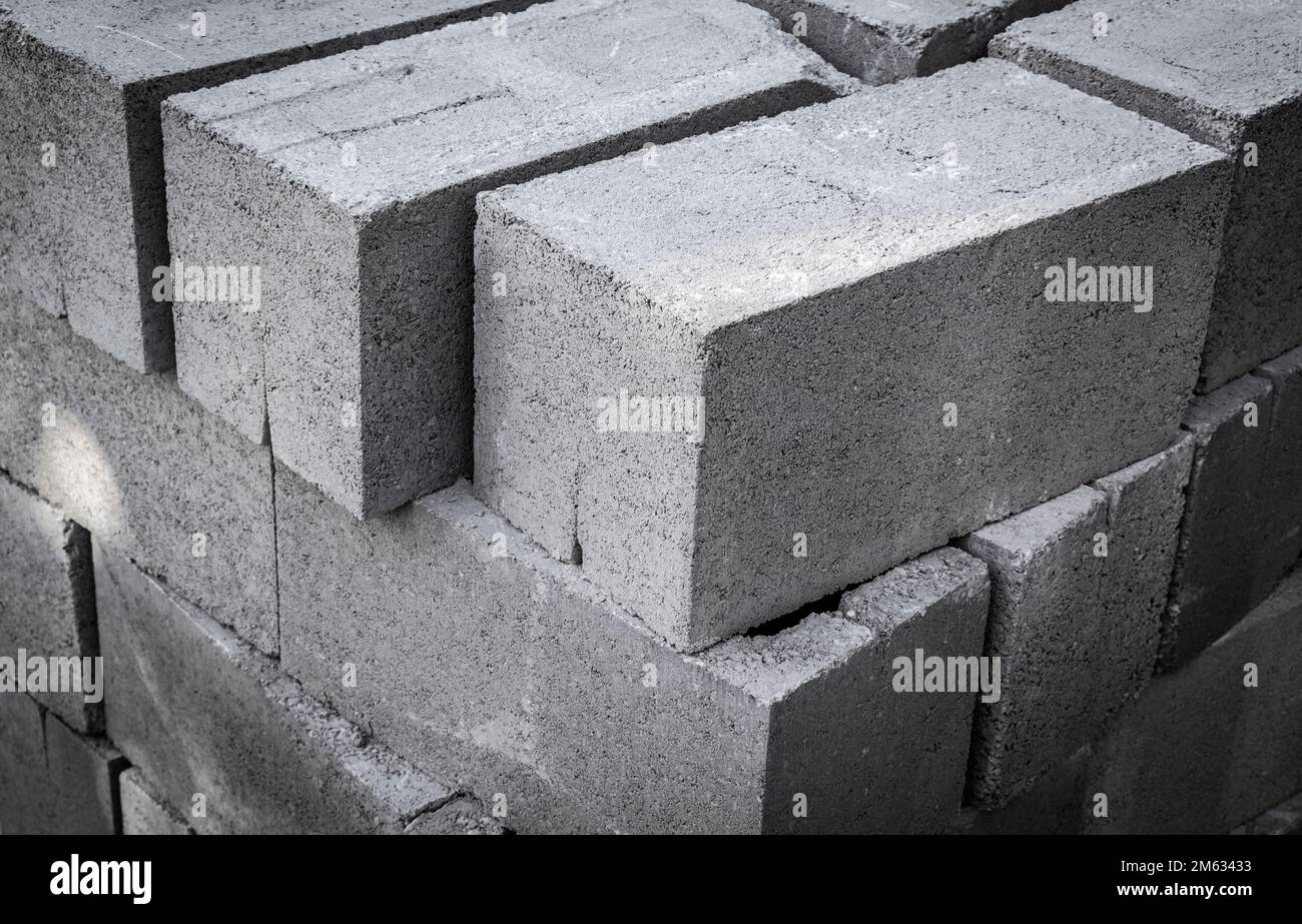 Large concrete cube hi-res stock photography and images - Alamy