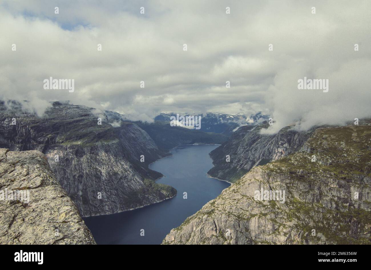 Steep cliffs and river flow hi-res stock photography and images - Alamy