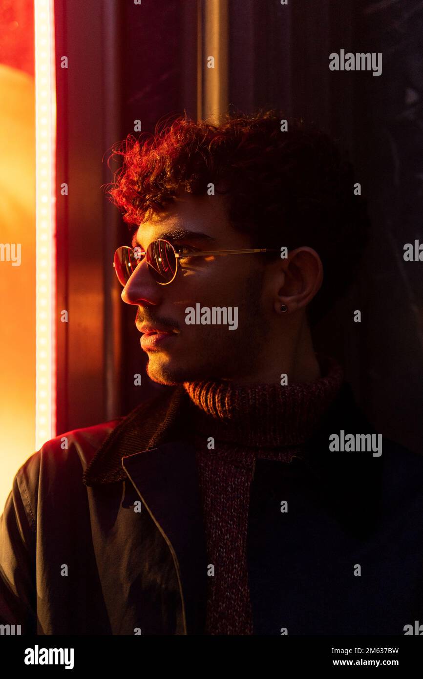 Man alone in dim room hi-res stock photography and images - Alamy