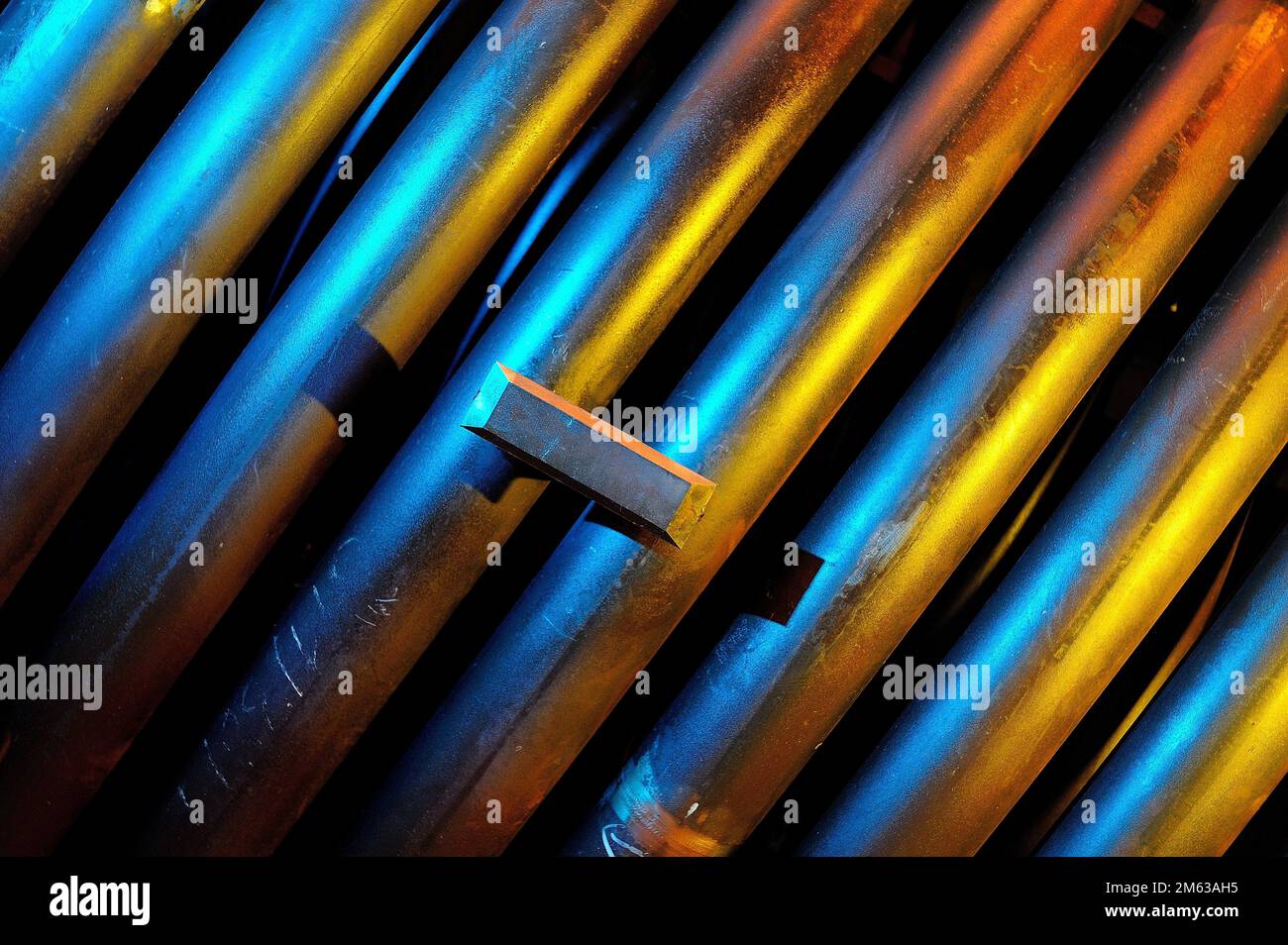 Tubular lighting hi-res stock photography and images - Alamy
