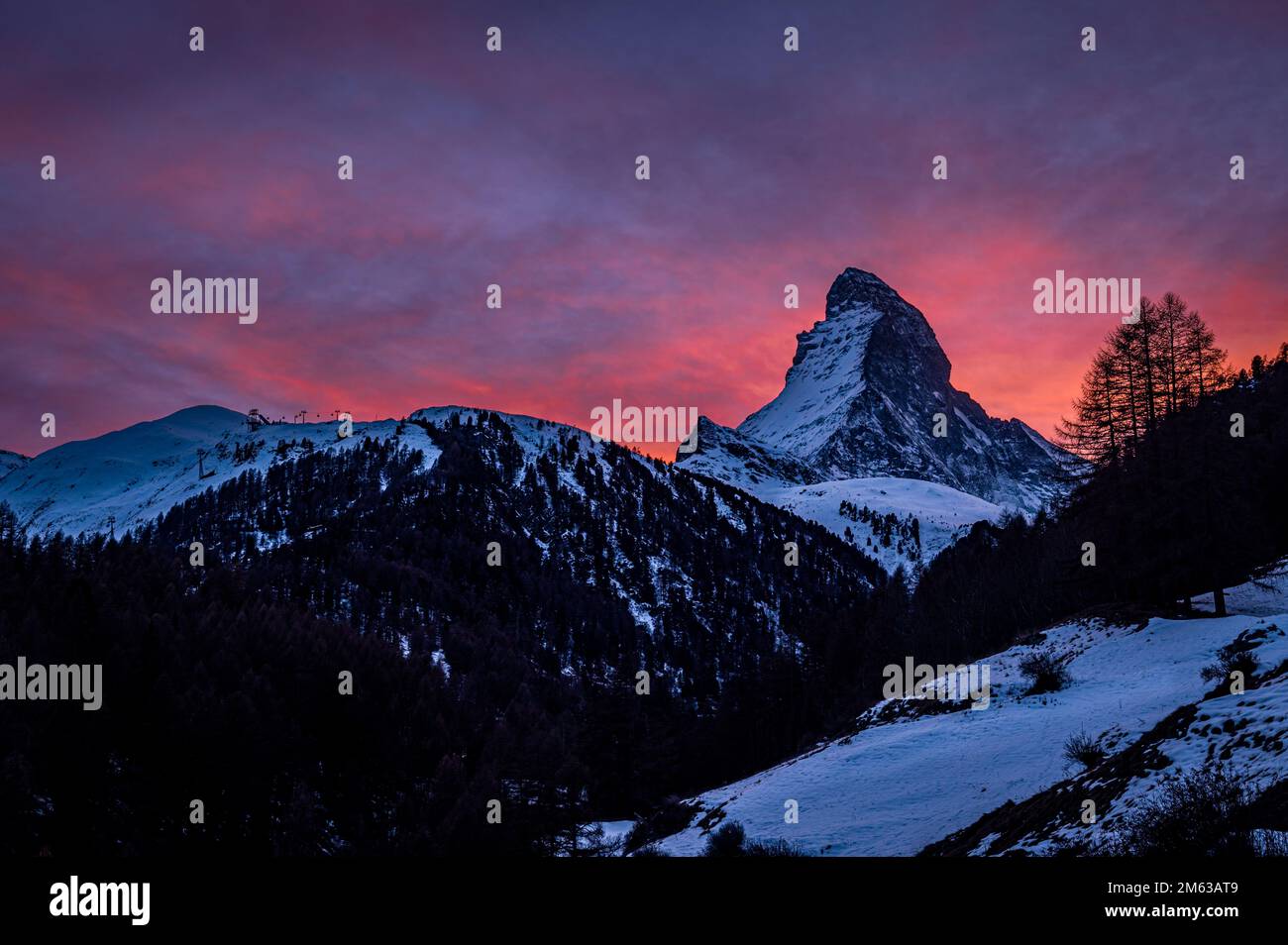 Sunset over the mountains. Landscape of Swiss Alps Matterhorn Glacier ...