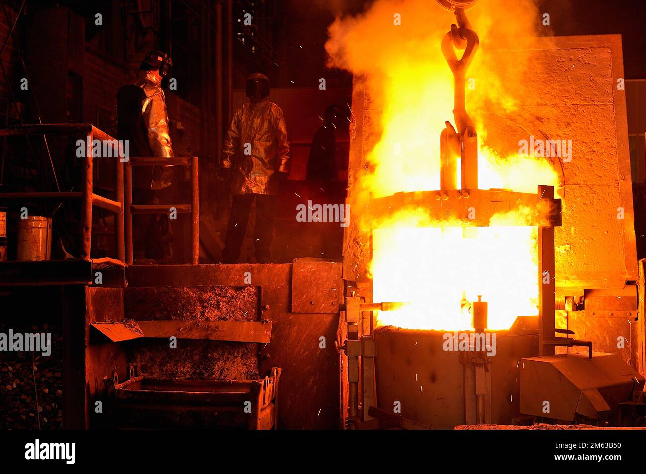 Metal machining fluid hi-res stock photography and images - Alamy